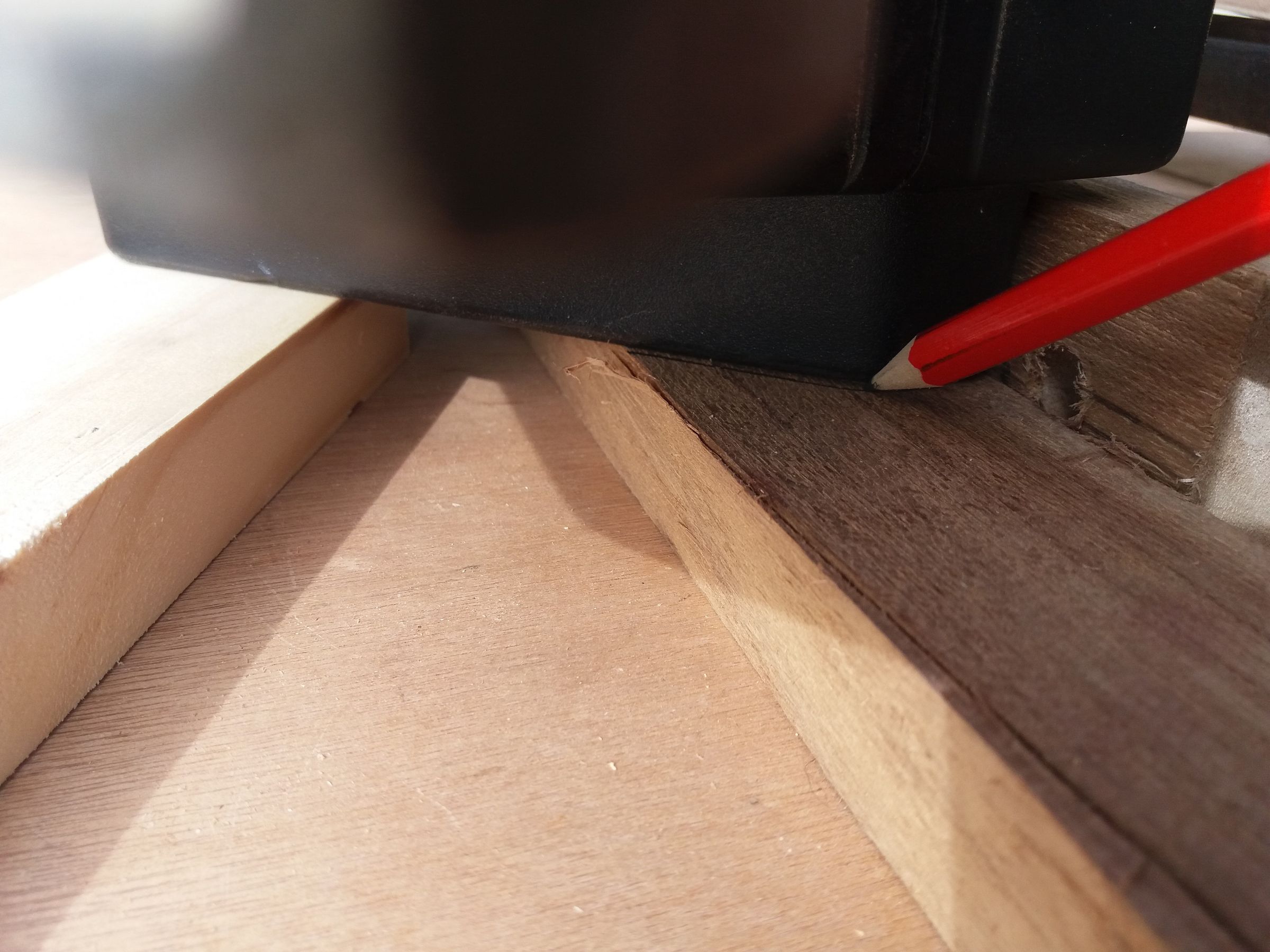 Benchtop Belt Sander Jig : 8 Steps (with Pictures) - Instructables