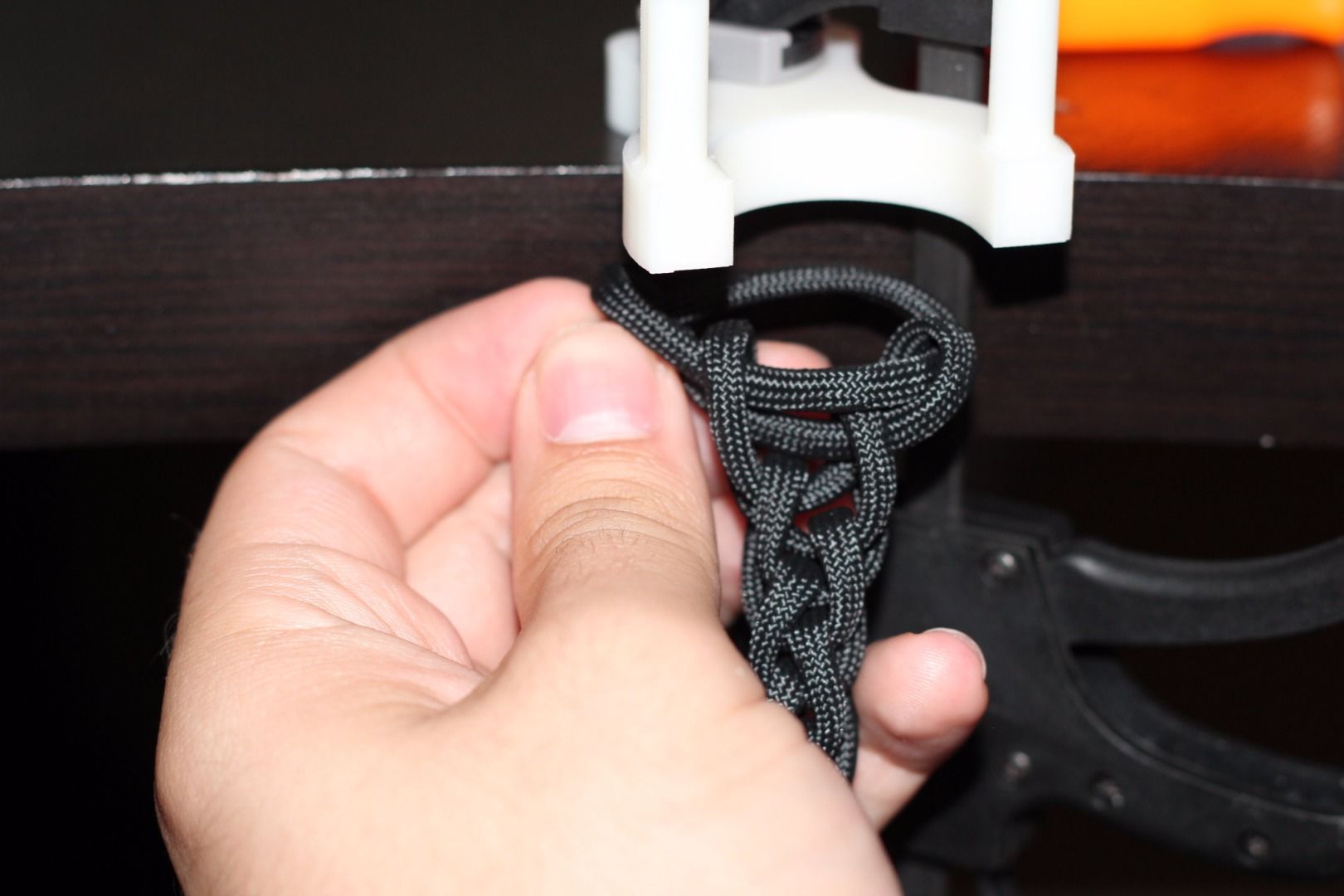 3D Printed Two Peg Spool Knitting - the Beginning : 6 Steps - Instructables