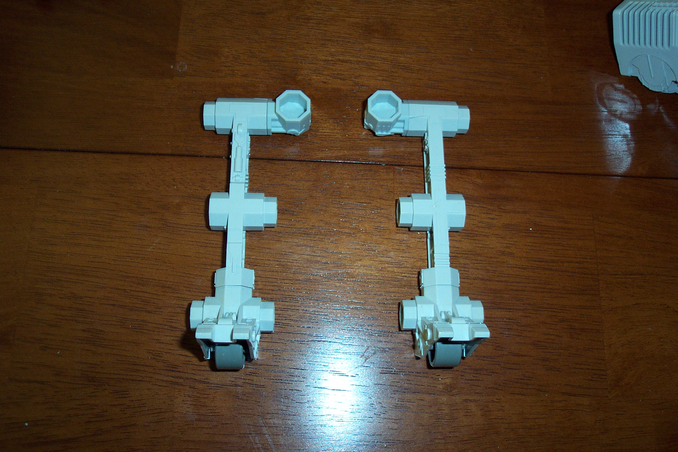 Build a Mini-Walking Bot : 10 Steps - Instructables