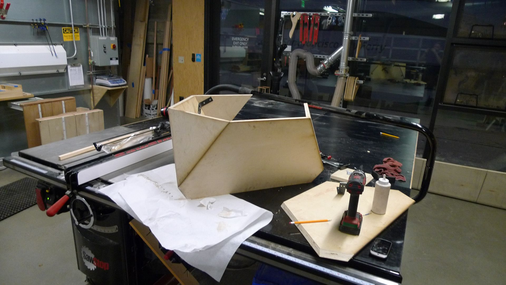 Tetra Table : 24 Steps (with Pictures) - Instructables