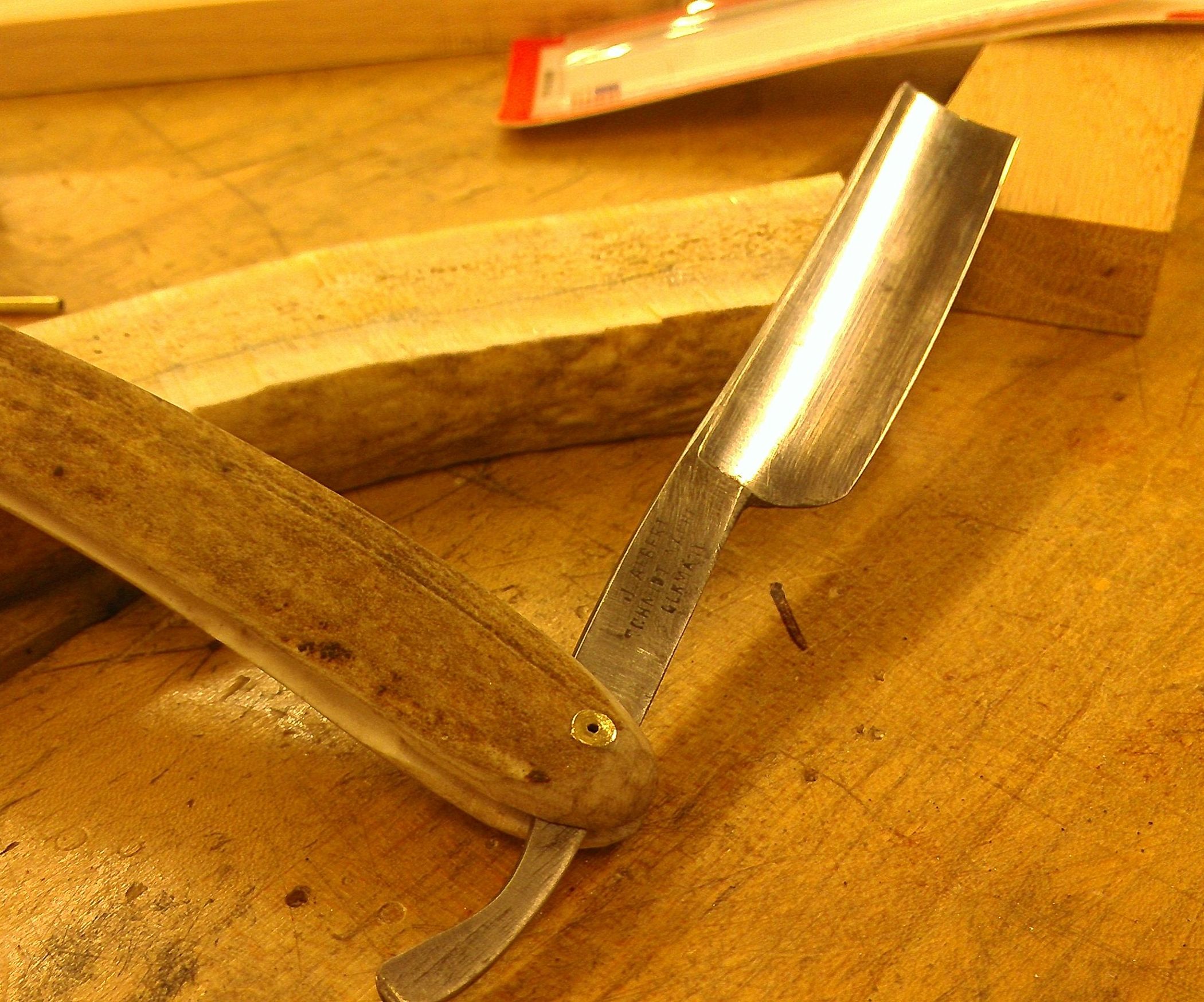 Manly Mustache Groomer : 9 Steps (with Pictures) - Instructables