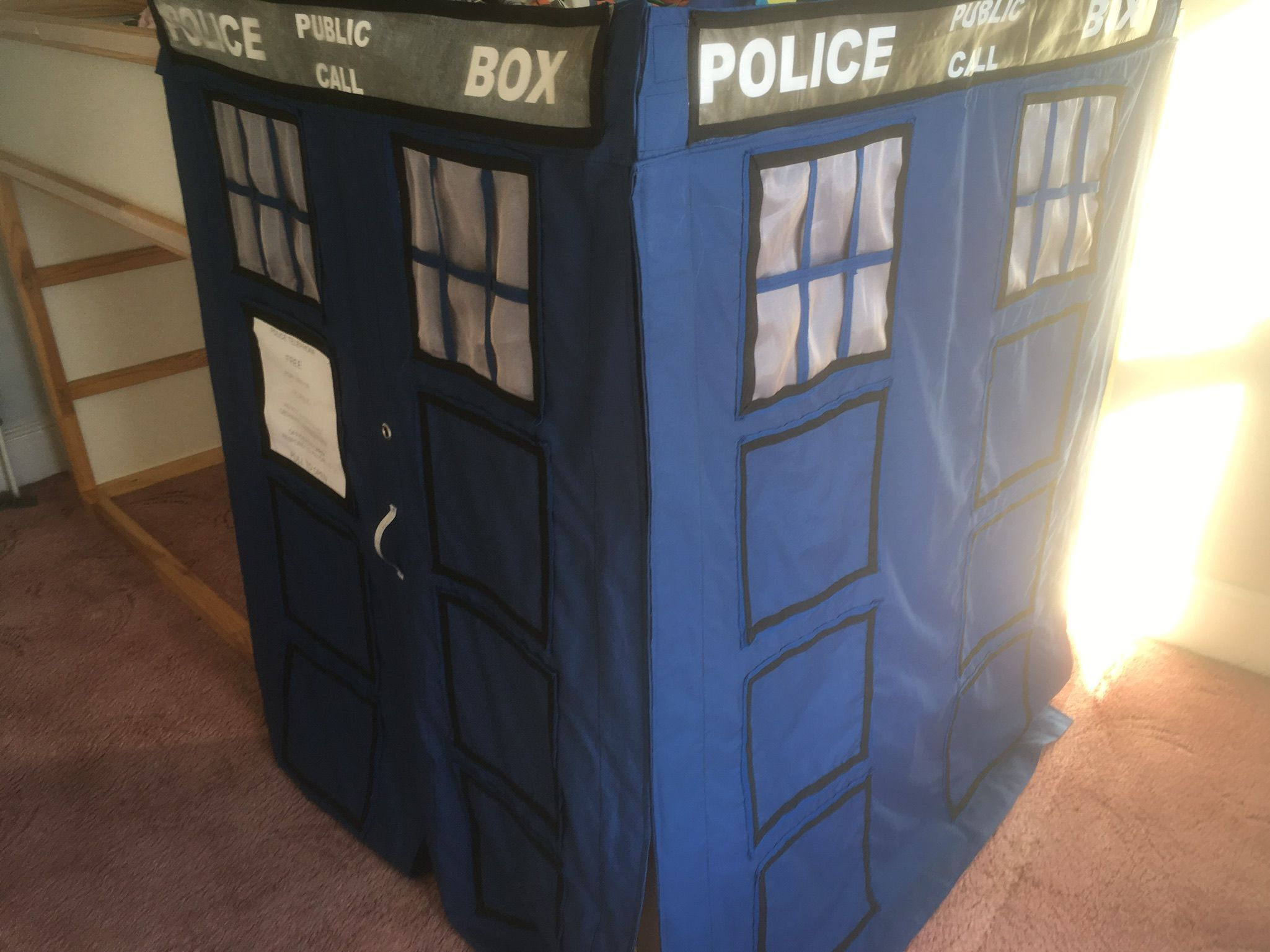 Doctor Who's Tardis Child's Bunk Bed Removable Curtains : 5 Steps (with ...
