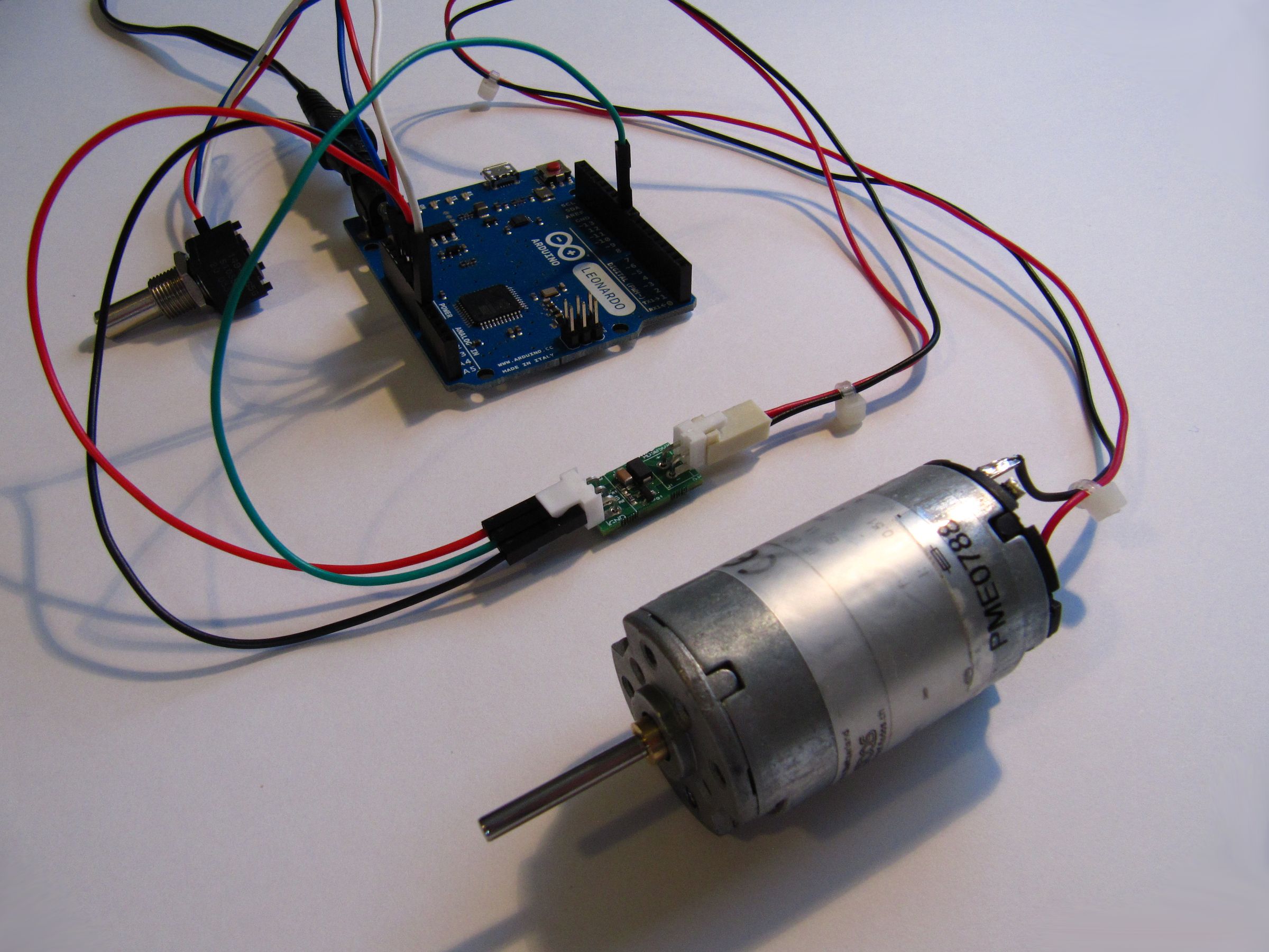 Soldering an SMT MOSFET Driver With a Hotplate : 8 Steps - Instructables