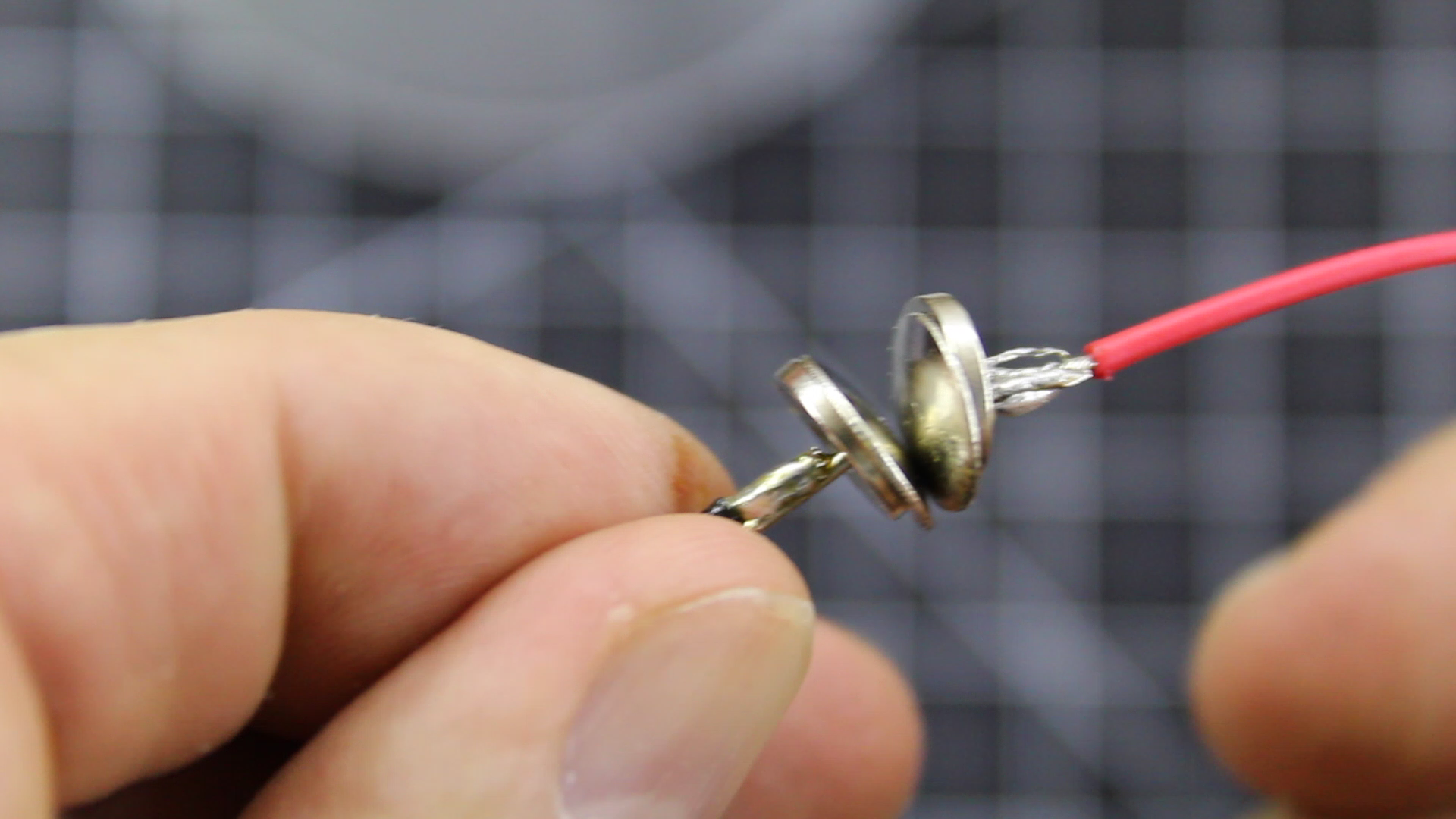 Easy Joule Thief Circuit : 10 Steps (with Pictures) - Instructables