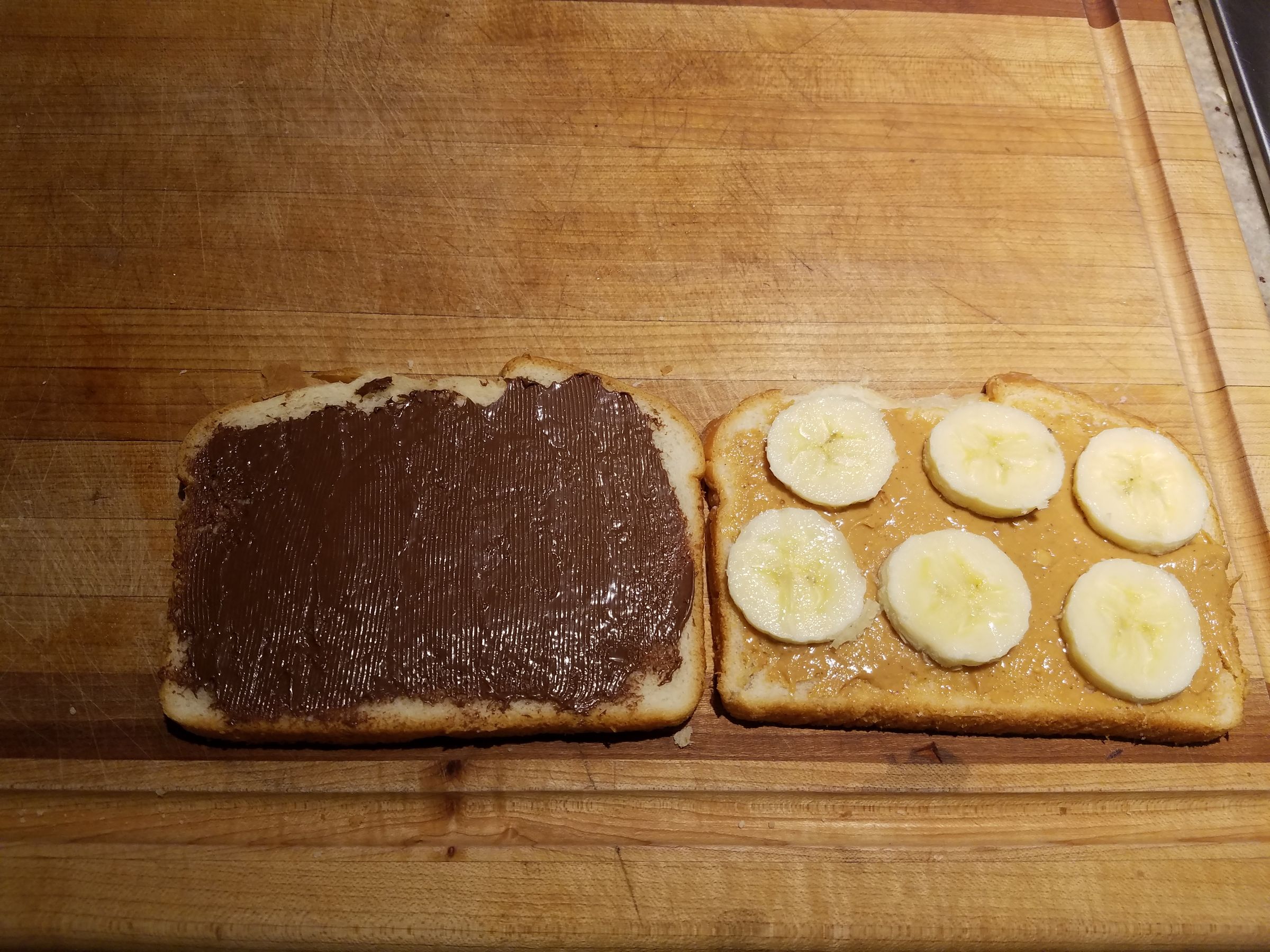 Peanut Butter/Nutella/Banana Sandwich : 6 Steps - Instructables