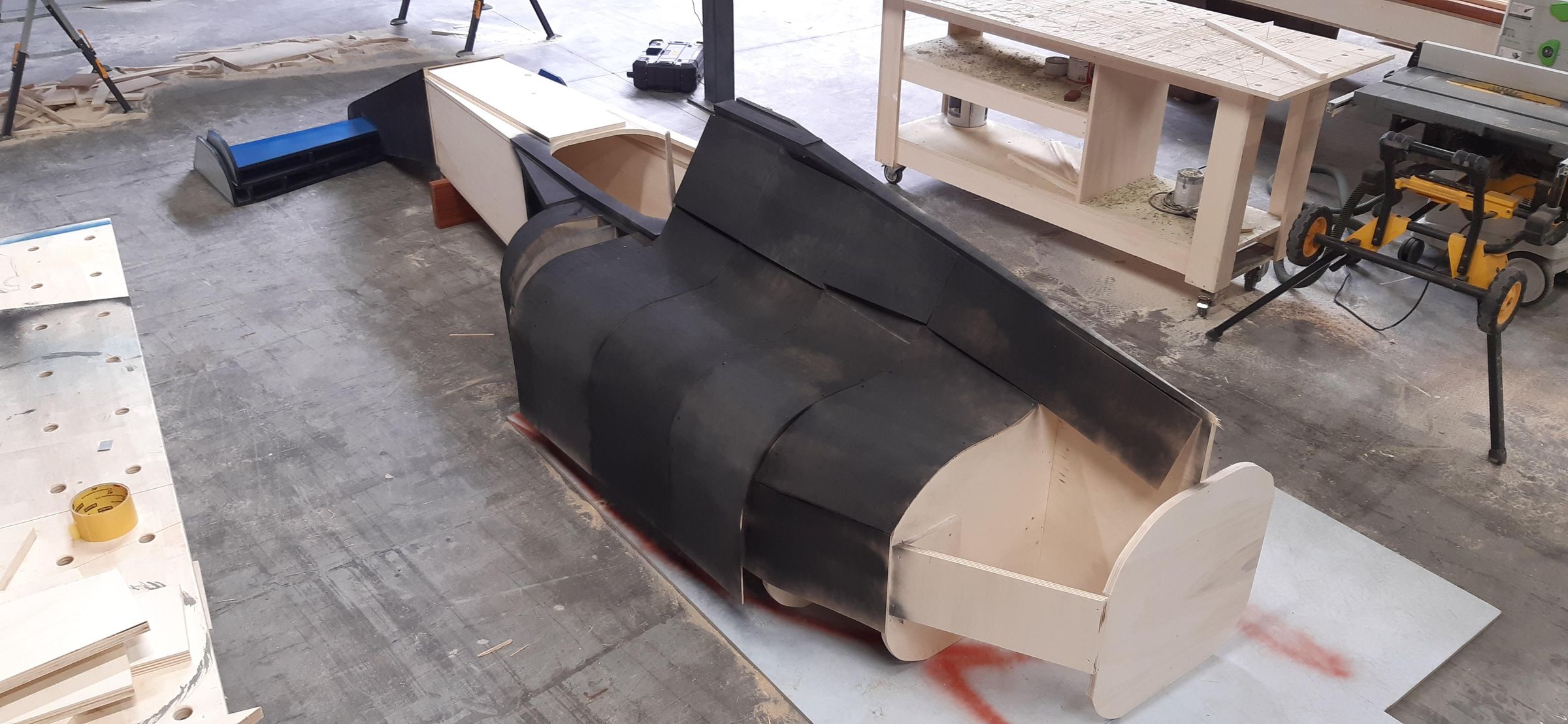 Full-size F1 Replica Car : 19 Steps (with Pictures) - Instructables
