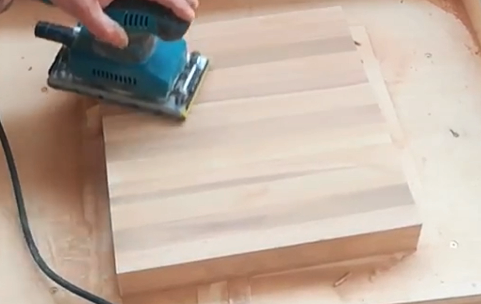 Wood and Metal Coffee Table : 11 Steps - Instructables
