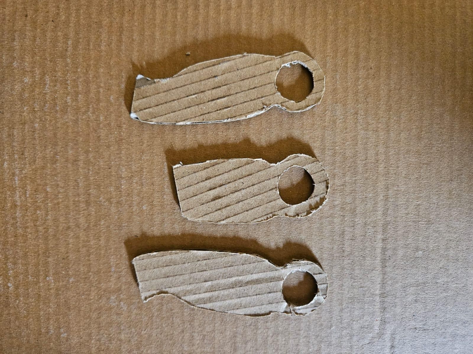 Cardboard Karambit : 8 Steps - Instructables