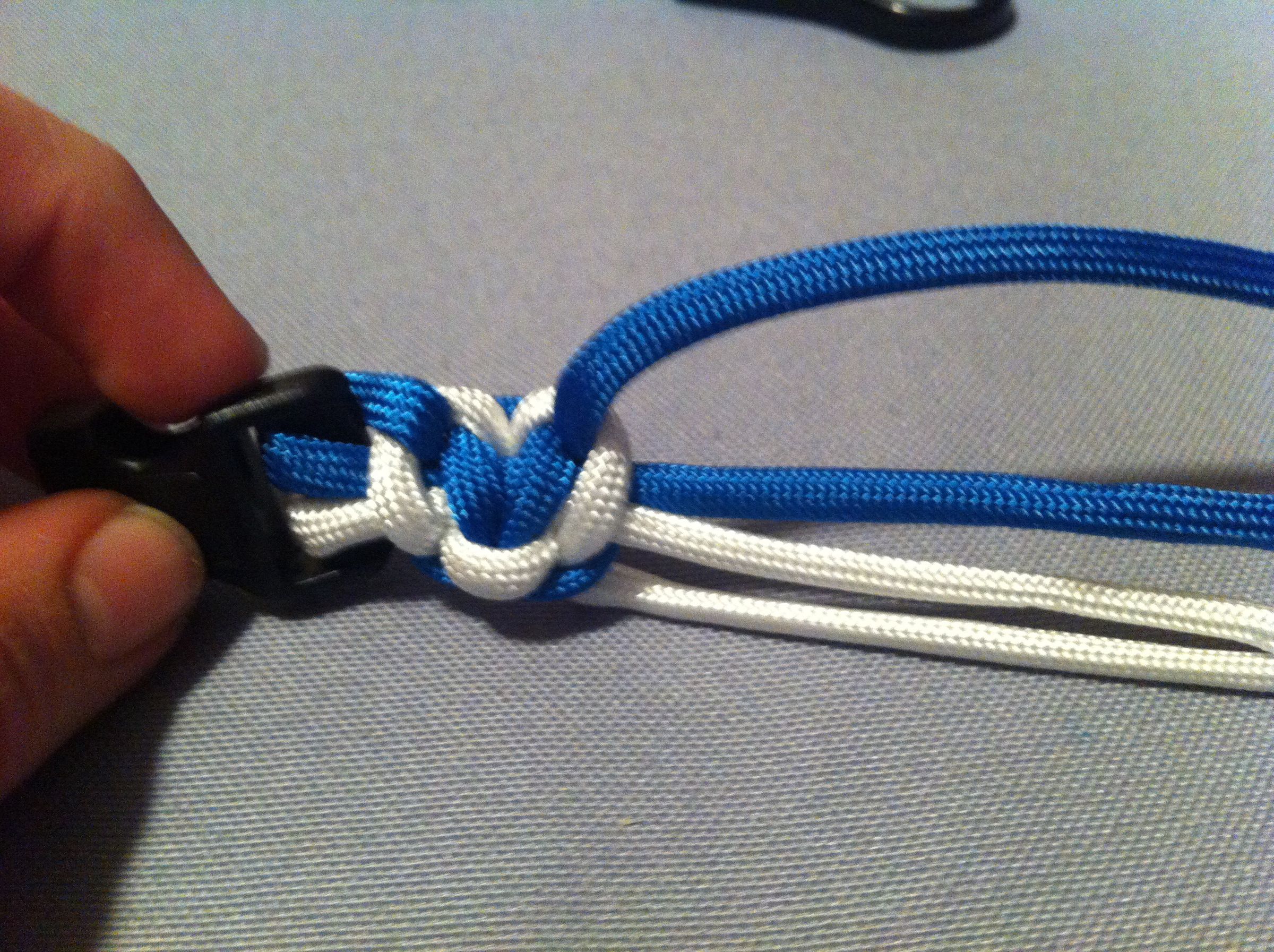 Paracord Heart Bracelet : 5 Steps (with Pictures) - Instructables