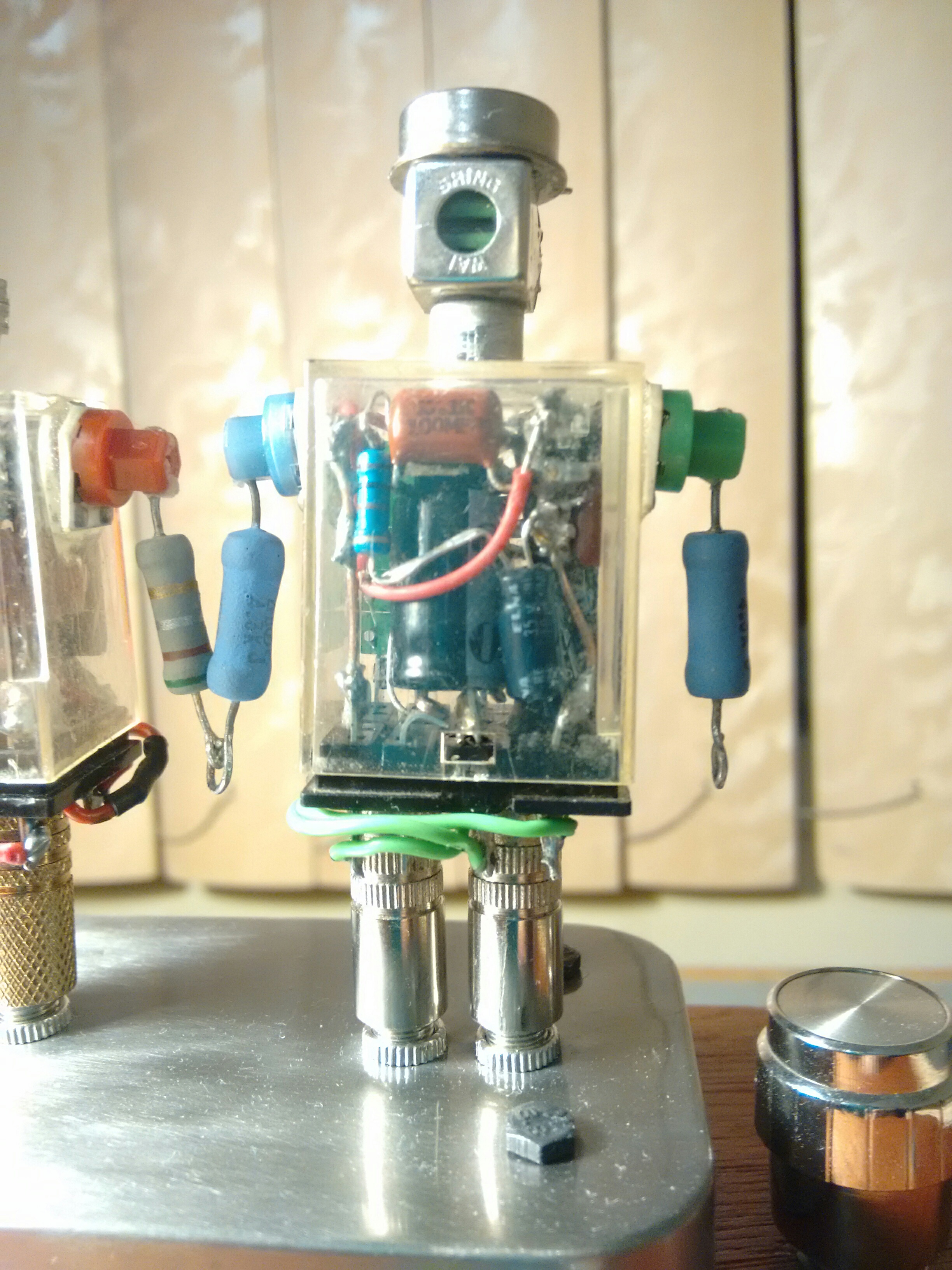 The Junkbots' Sound System : 22 Steps (with Pictures) - Instructables