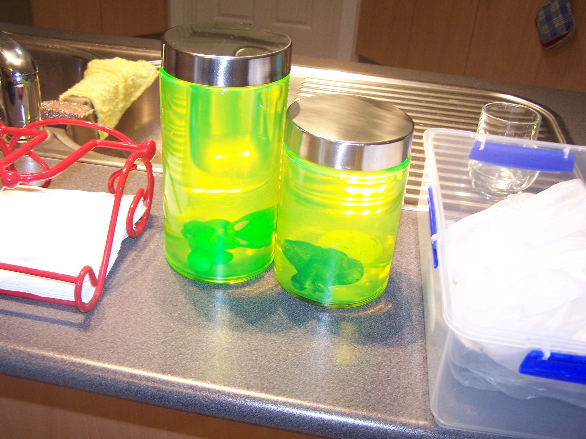 Glowing Alien in a Jar : 8 Steps (with Pictures) - Instructables