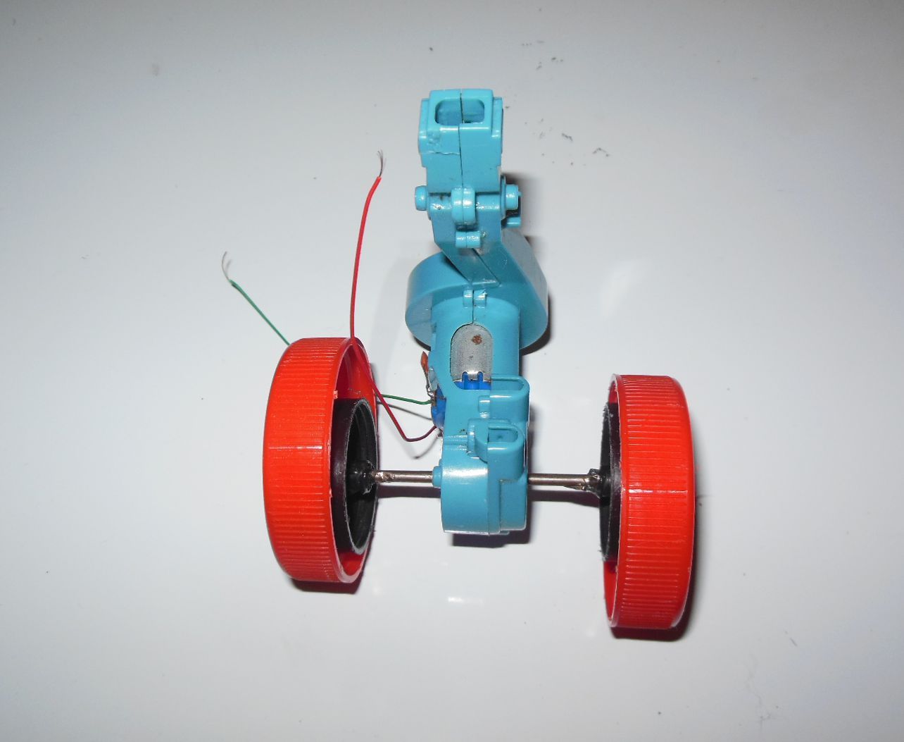 Roboto, the Wobbling Toy Robot (evolution of Randofo's "Wobbler") : 11 ...