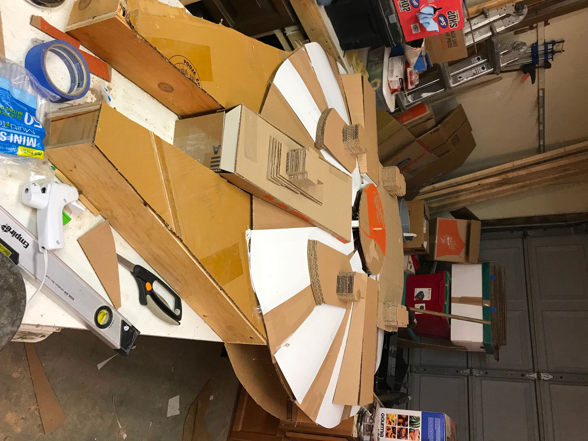 Cardboard Millenium Falcon : 7 Steps - Instructables