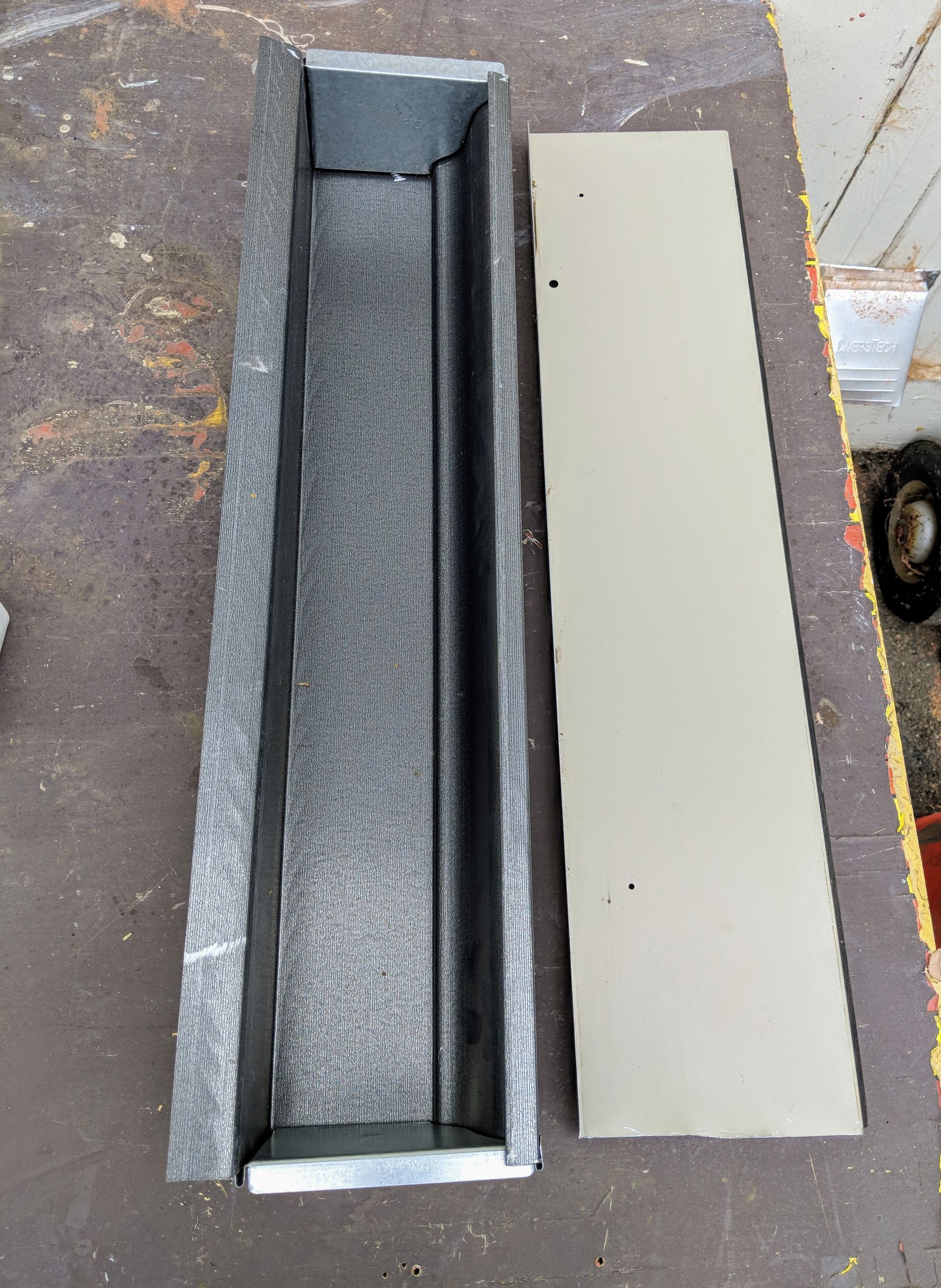 Automatic Chicken Feeder With Upcycled Gutter & Metal Pieces : 14 Steps ...