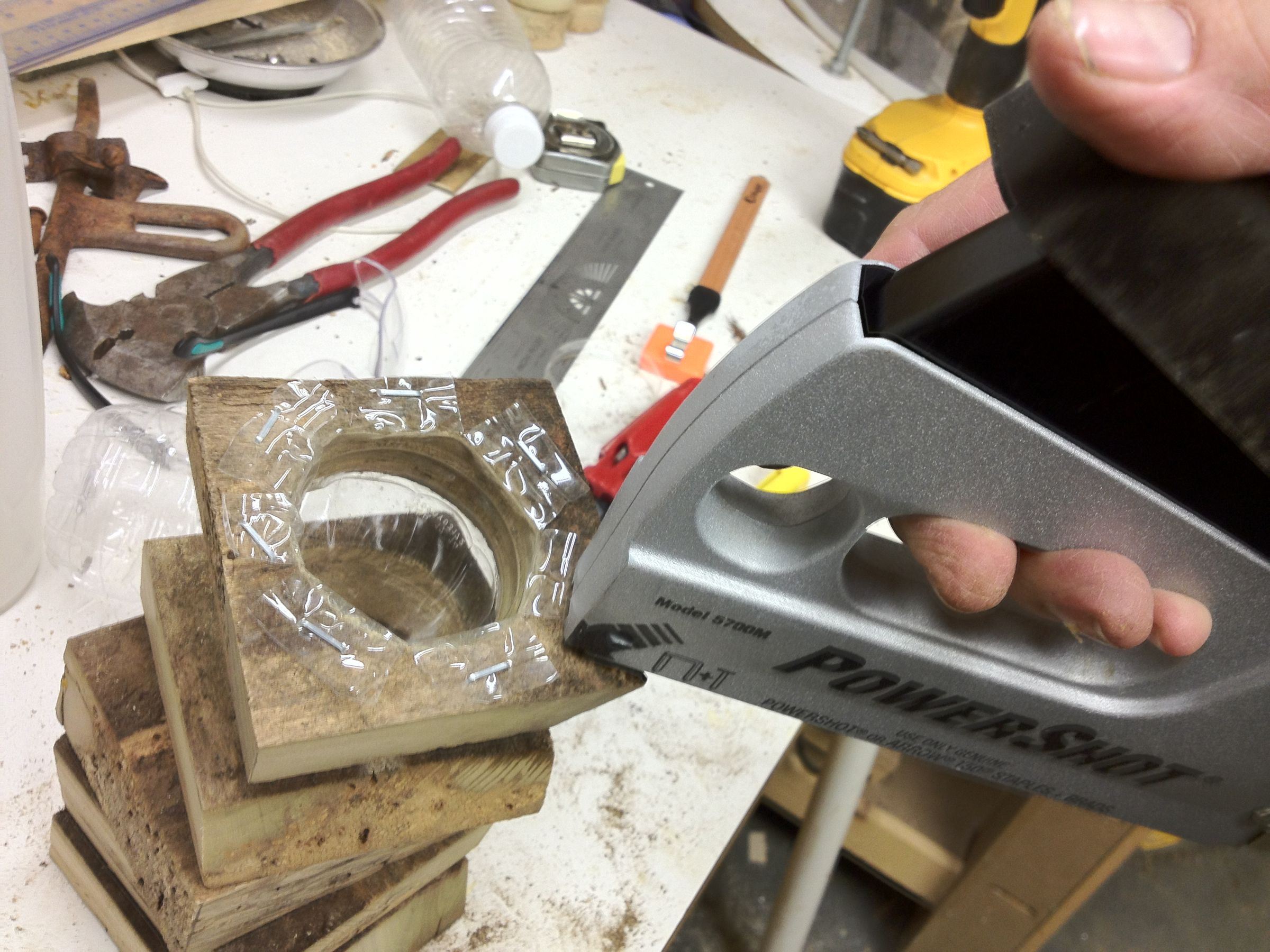 Making Carpenter Bee Traps : 6 Steps (with Pictures) - Instructables