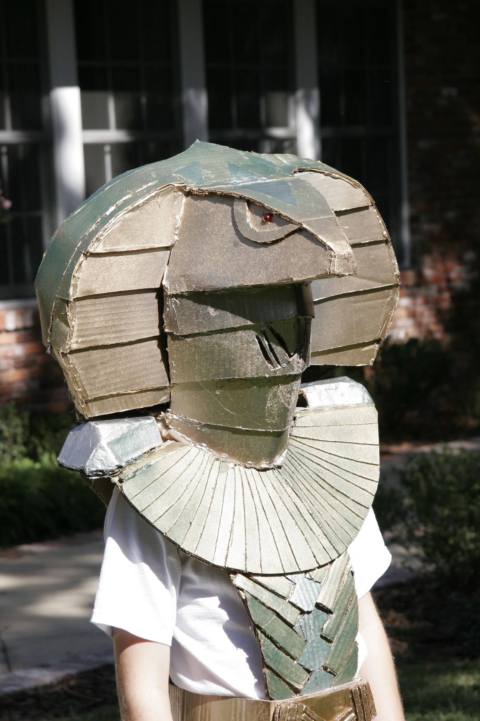 Cardboard Jaffa Serpent Gaurd Costume : 7 Steps - Instructables