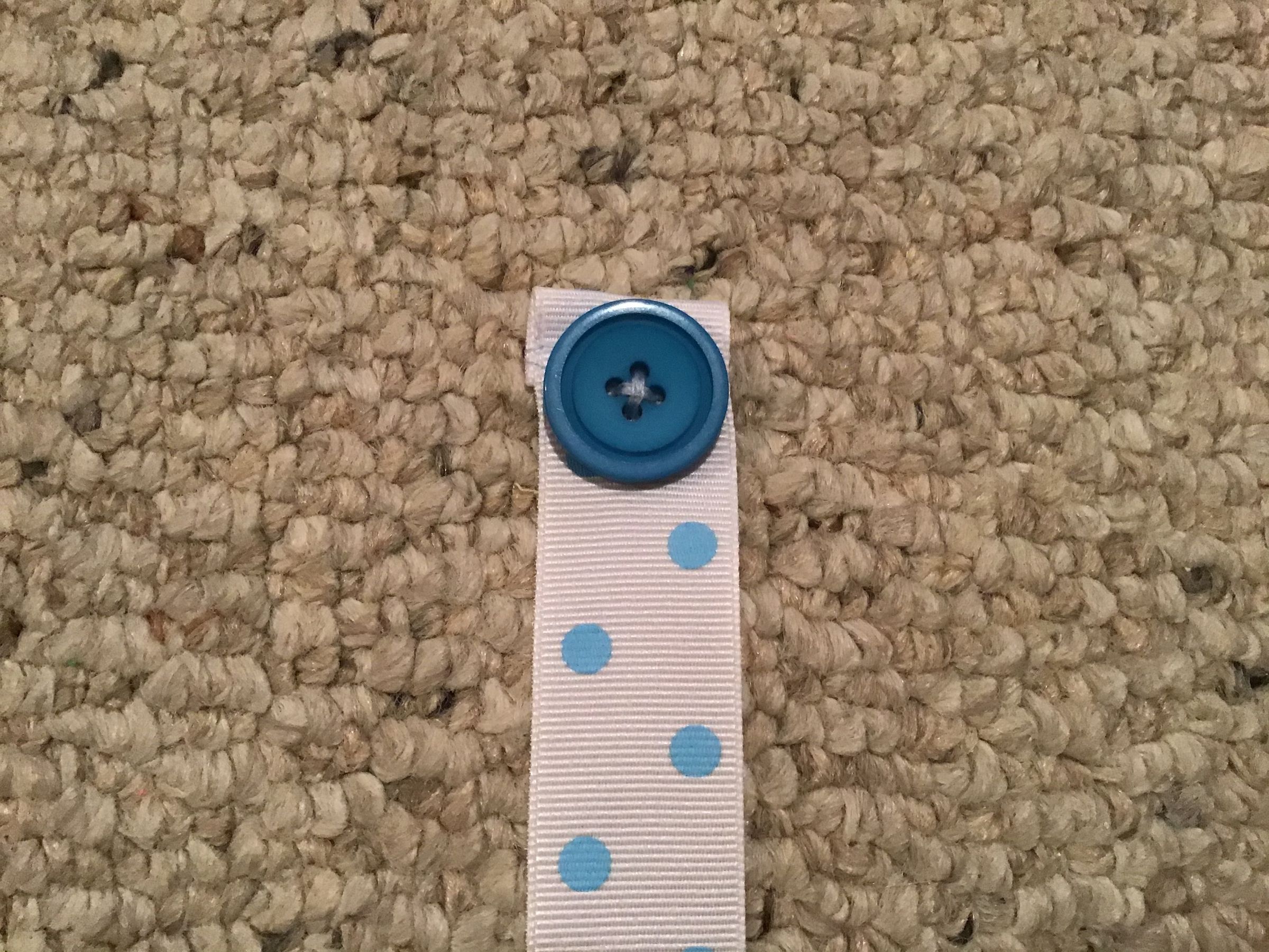 Simple DIY Ribbon Bookmark : 3 Steps - Instructables