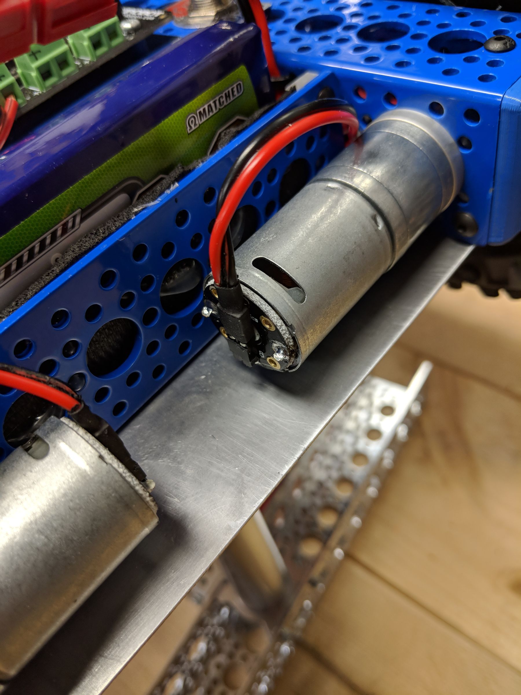 Trackbot Mk V : 8 Steps (with Pictures) - Instructables