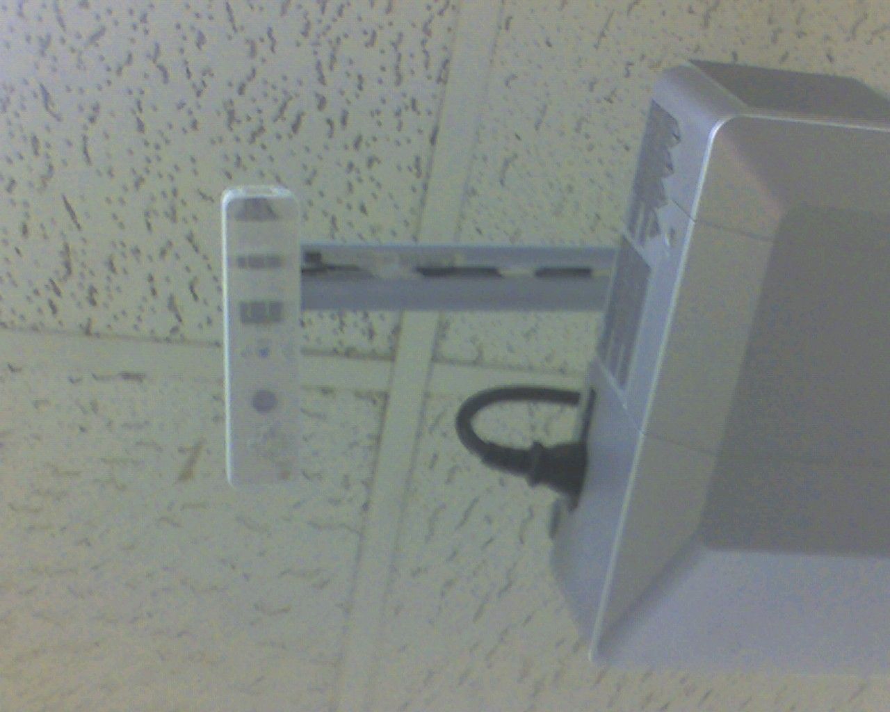 Ceiling Mounted Wiimote Whiteboard : 7 Steps (with Pictures ...