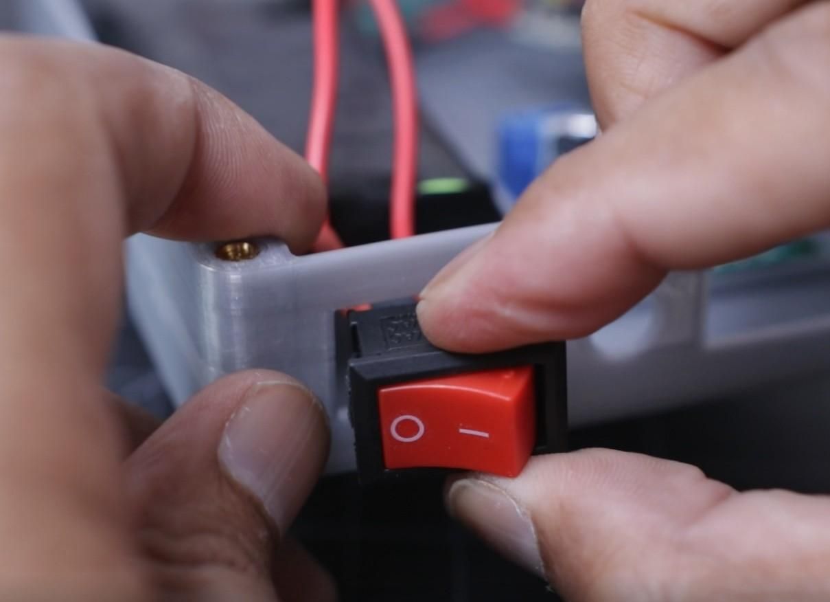 DIY Mini UPS for WiFi Router V2.0 : 20 Steps (with Pictures ...