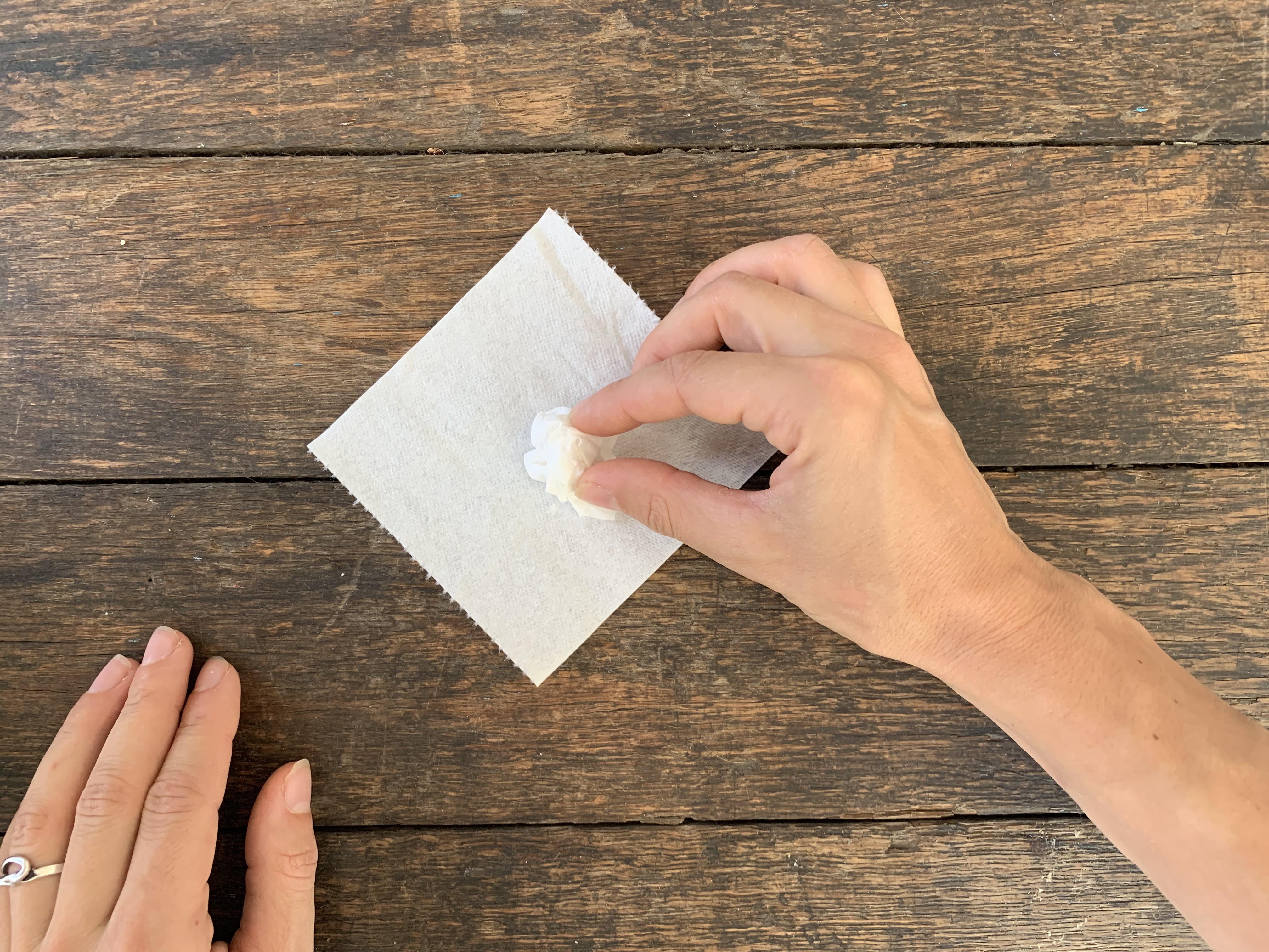 Simple Flying Toilet Paper Ghost Decoration : 5 Steps (with Pictures ...