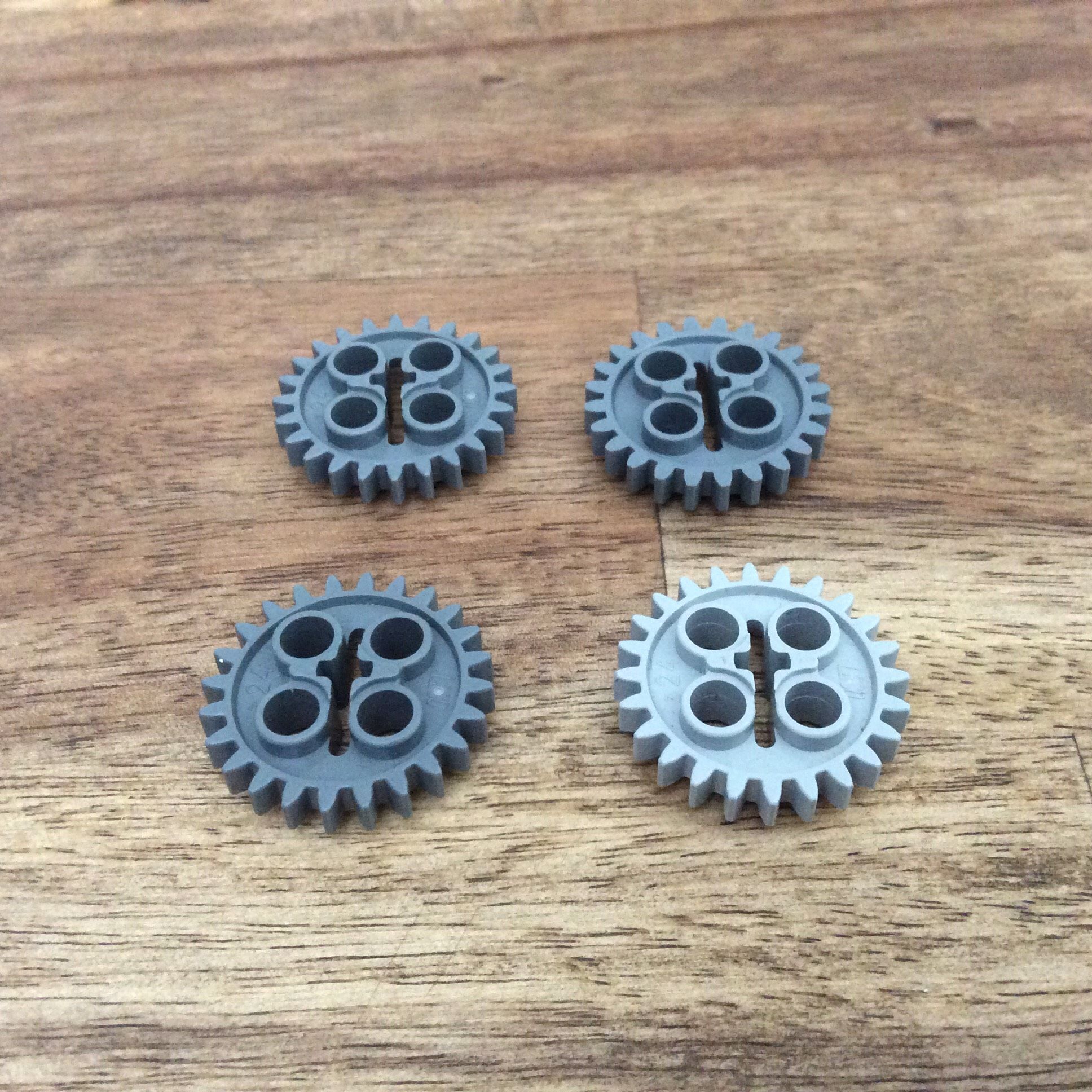 How to Make an Easy Customisable Lego Transmission Part 1 : 4 Steps ...