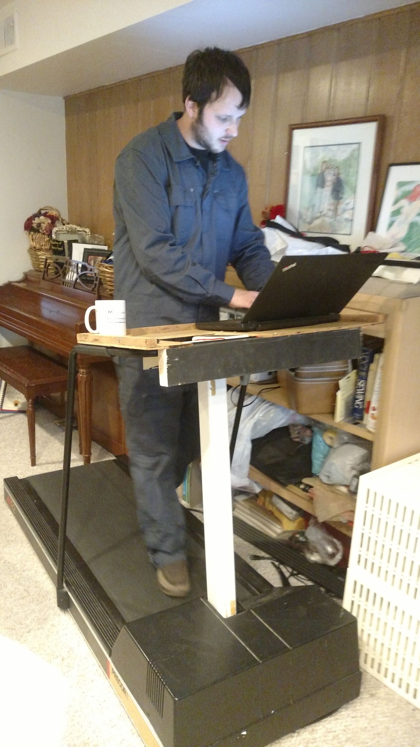Treadmill Walking Desk/Shelf : 7 Steps (with Pictures) - Instructables