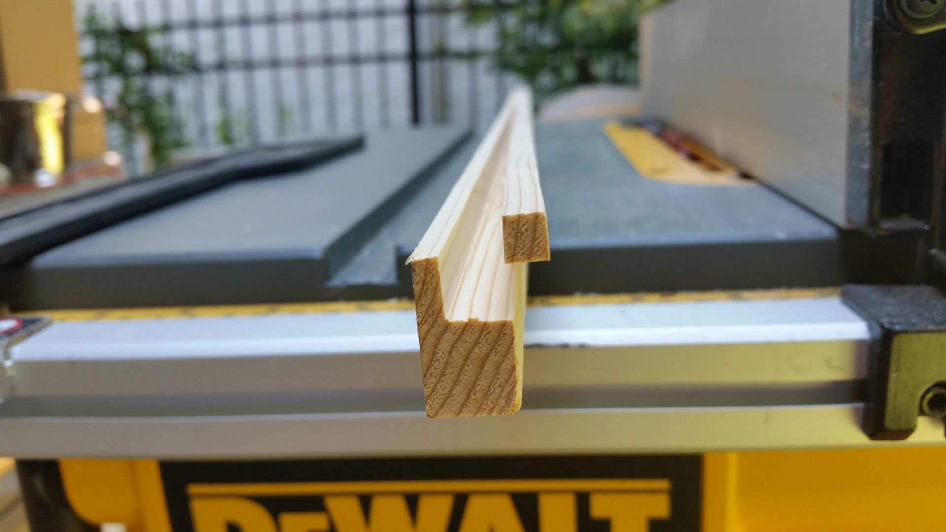 How to Make an $11 Crate With a $3 2x4 : 12 Steps (with Pictures ...