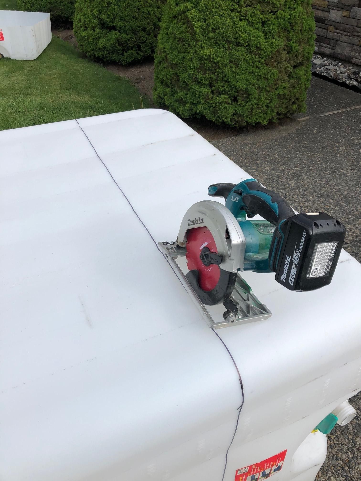 Garden Planters - From an IBC Tote and Old Fence : 13 Steps (with ...