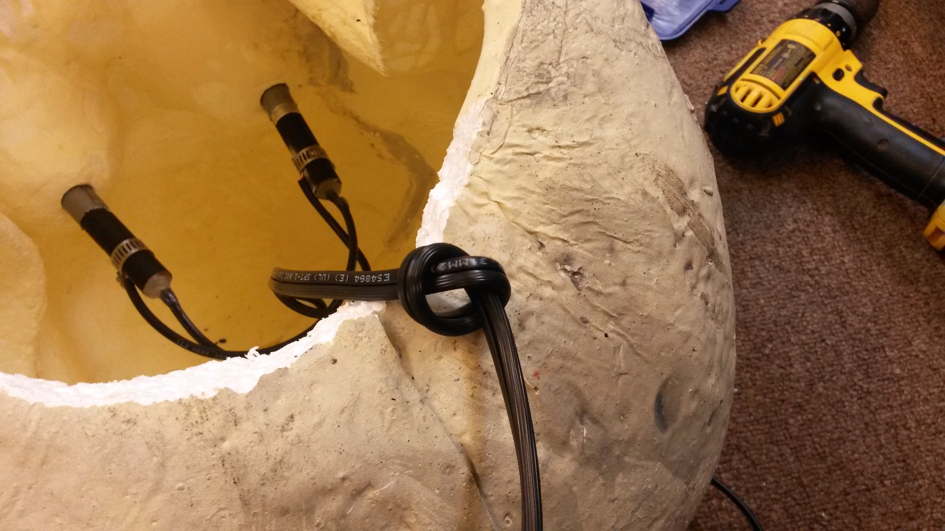 Rex Mortis 2.0 Giant Skull Mask With Laser Eyes : 9 Steps - Instructables