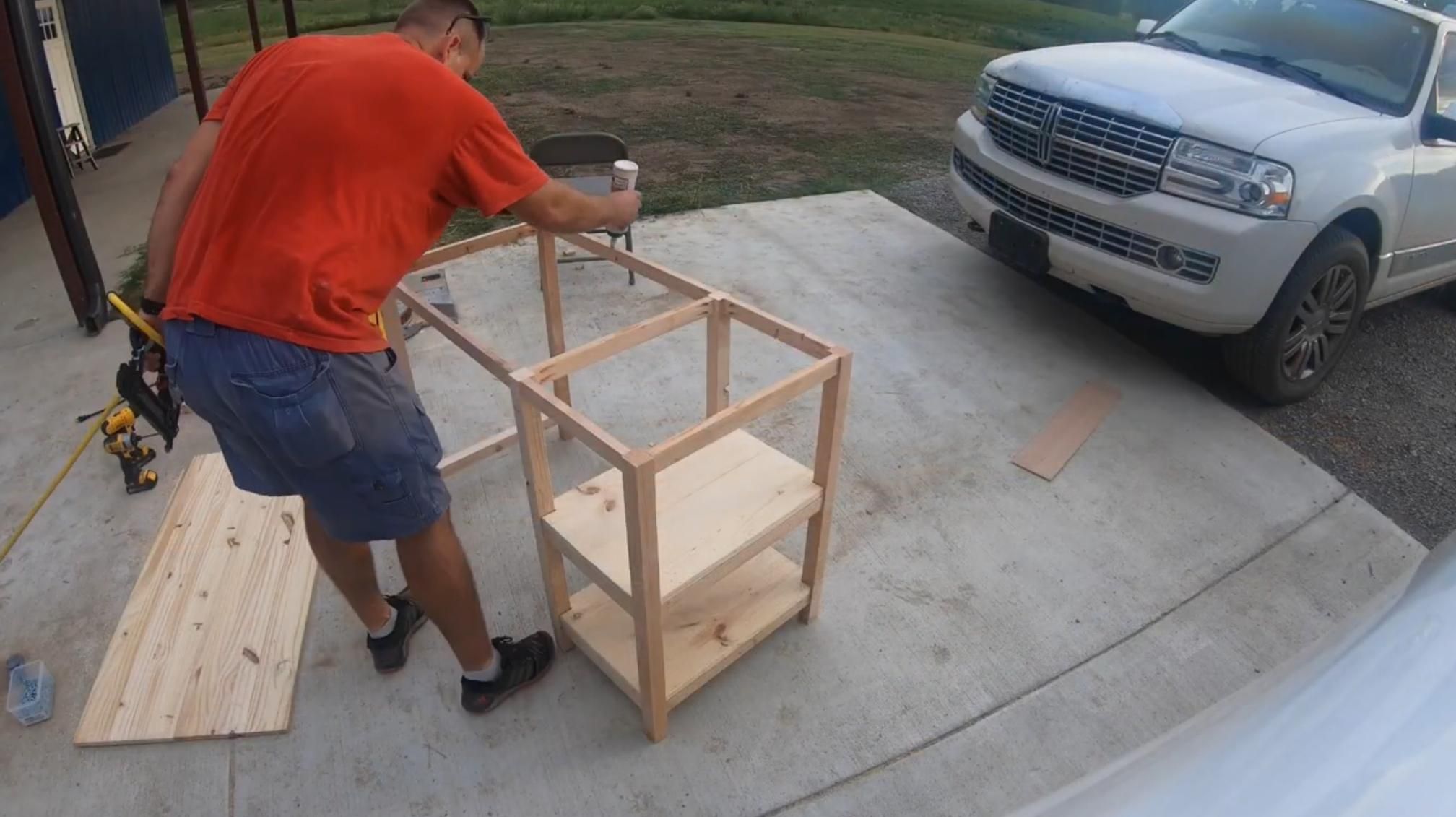 How to Build a Small Desk : 14 Steps (with Pictures) - Instructables