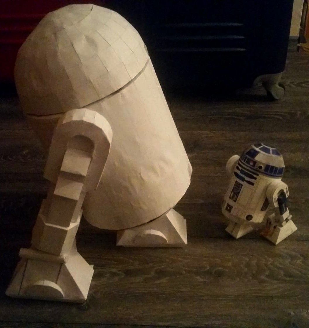 Cardboard R2-D2 With Secret Compartment : 8 Steps - Instructables