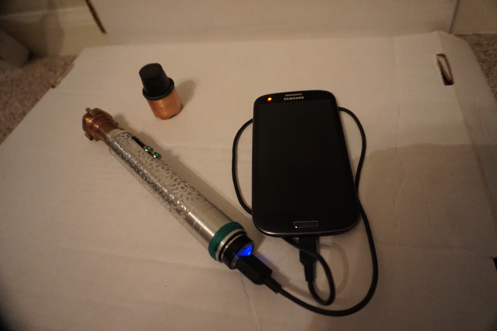 Rechargable Battery for Props : 4 Steps - Instructables