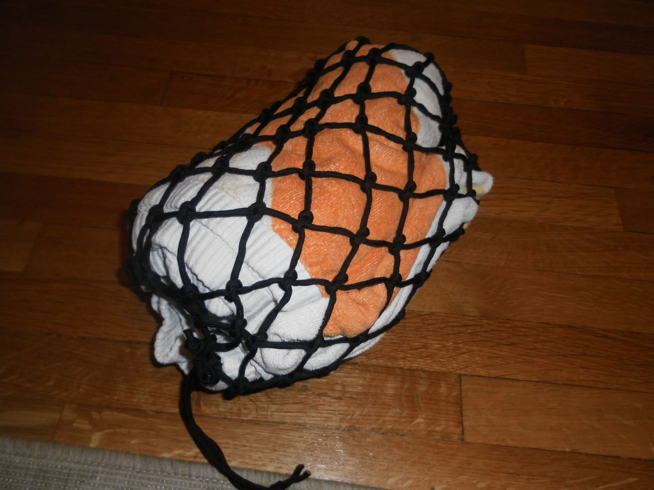 Easy Paracord Drawstring Pouch! : 6 Steps (with Pictures) - Instructables