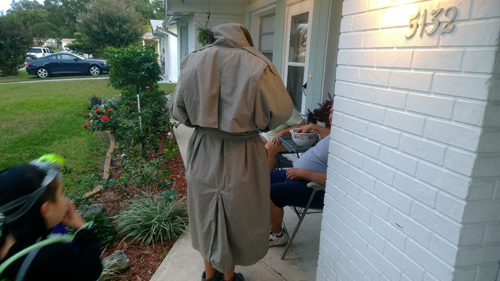 Best DIY Headless Costume : 4 Steps (with Pictures) - Instructables