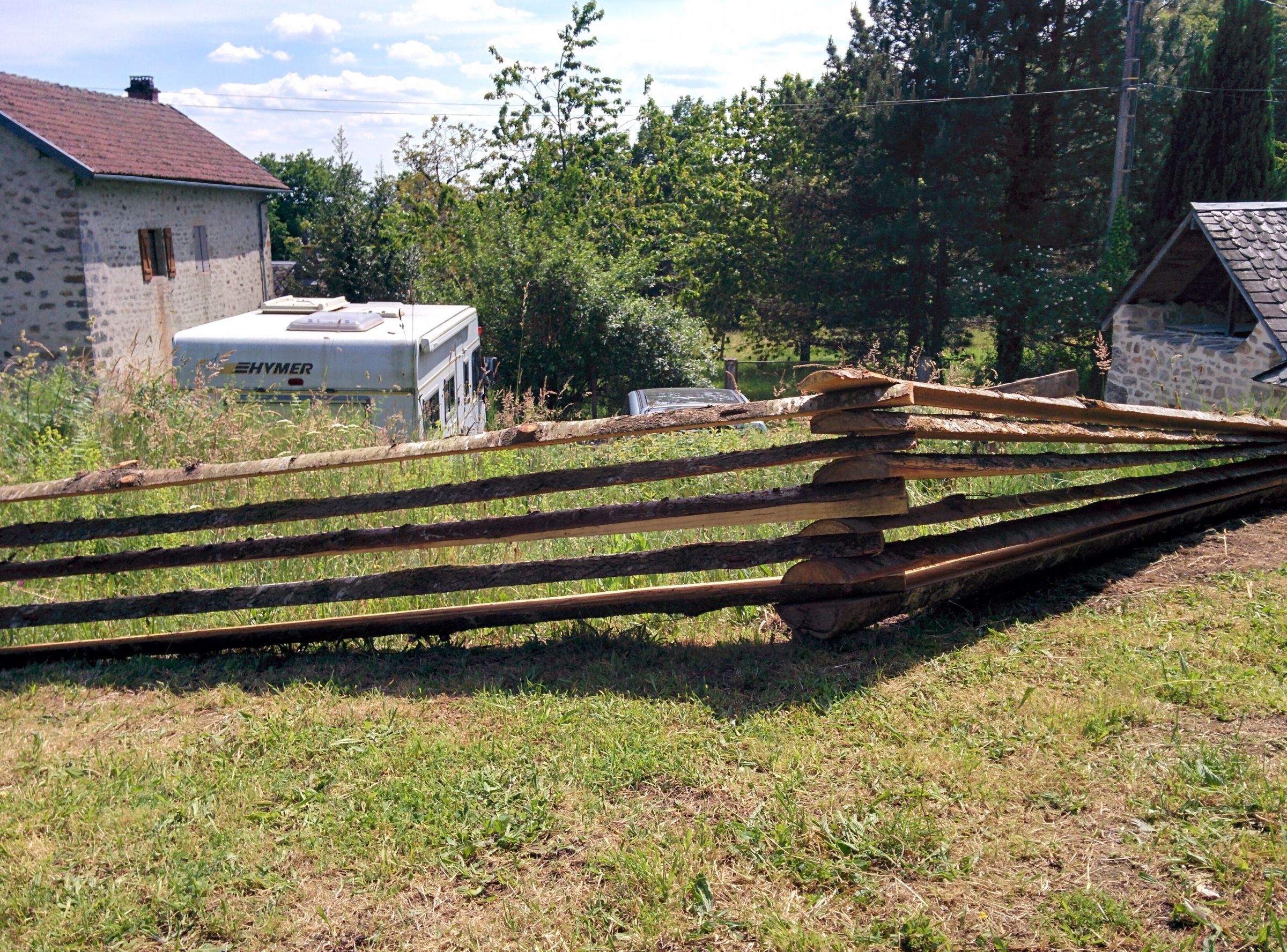 Colonial Style Split Rail Fence : 5 Steps (with Pictures) - Instructables