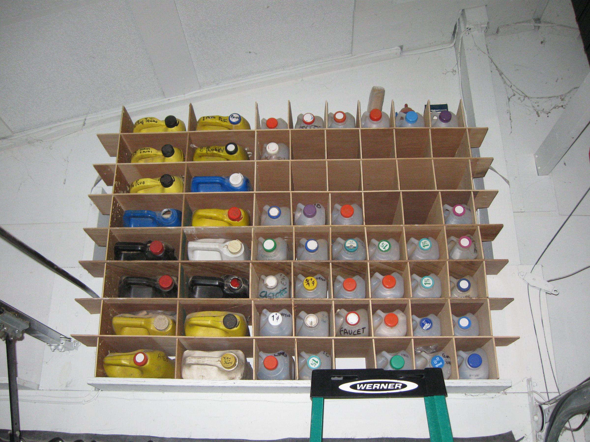 Jug Shelves : 10 Steps - Instructables