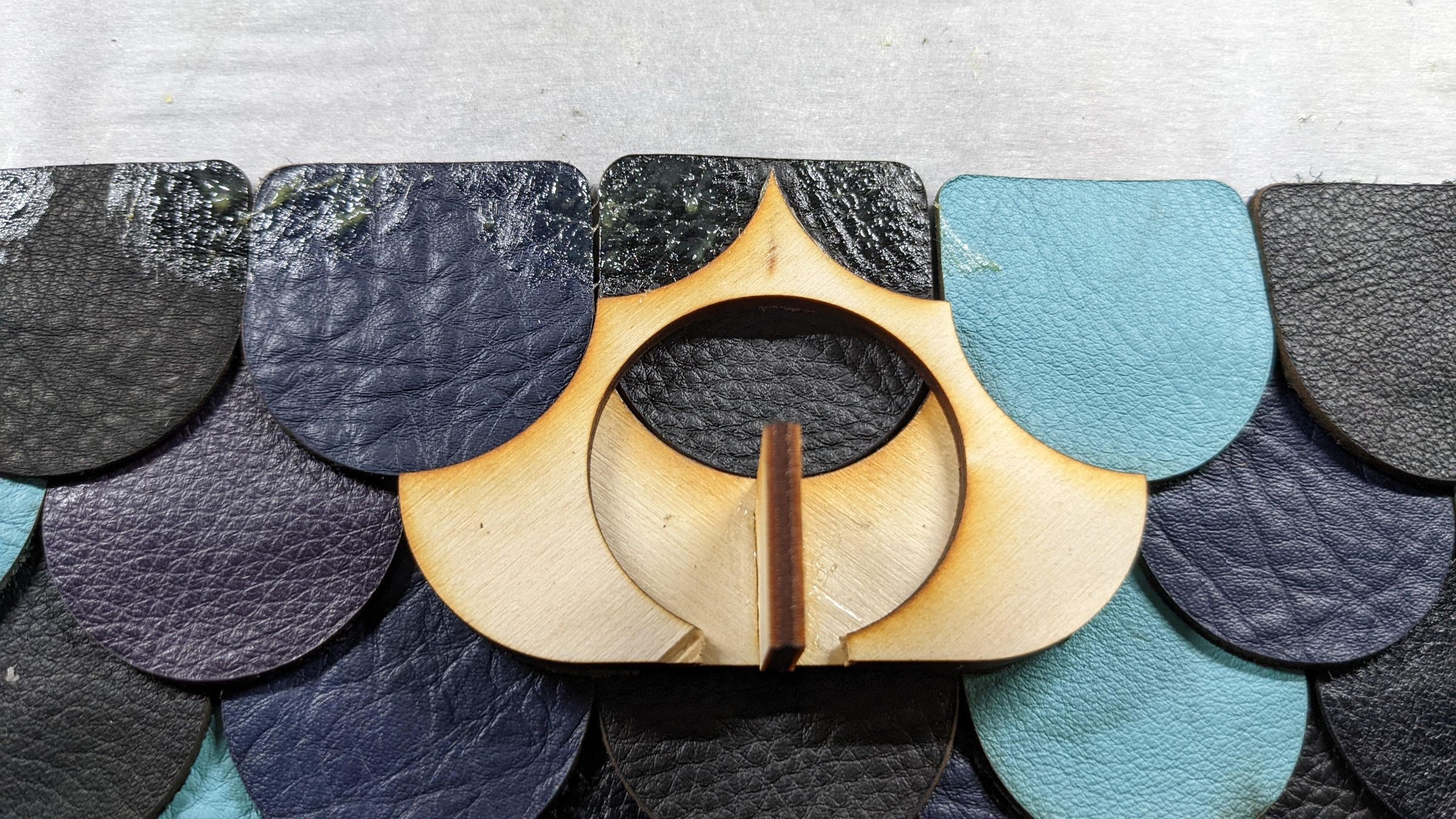 Scrap Leather Scales : 6 Steps (with Pictures) - Instructables