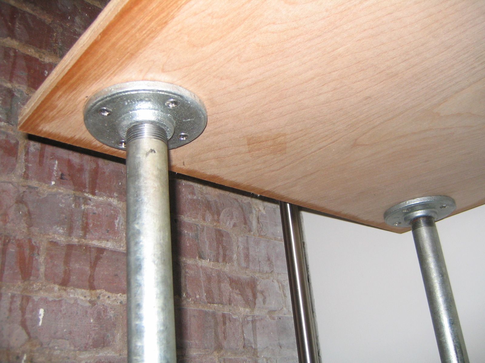 DIY Work Table : 5 Steps - Instructables