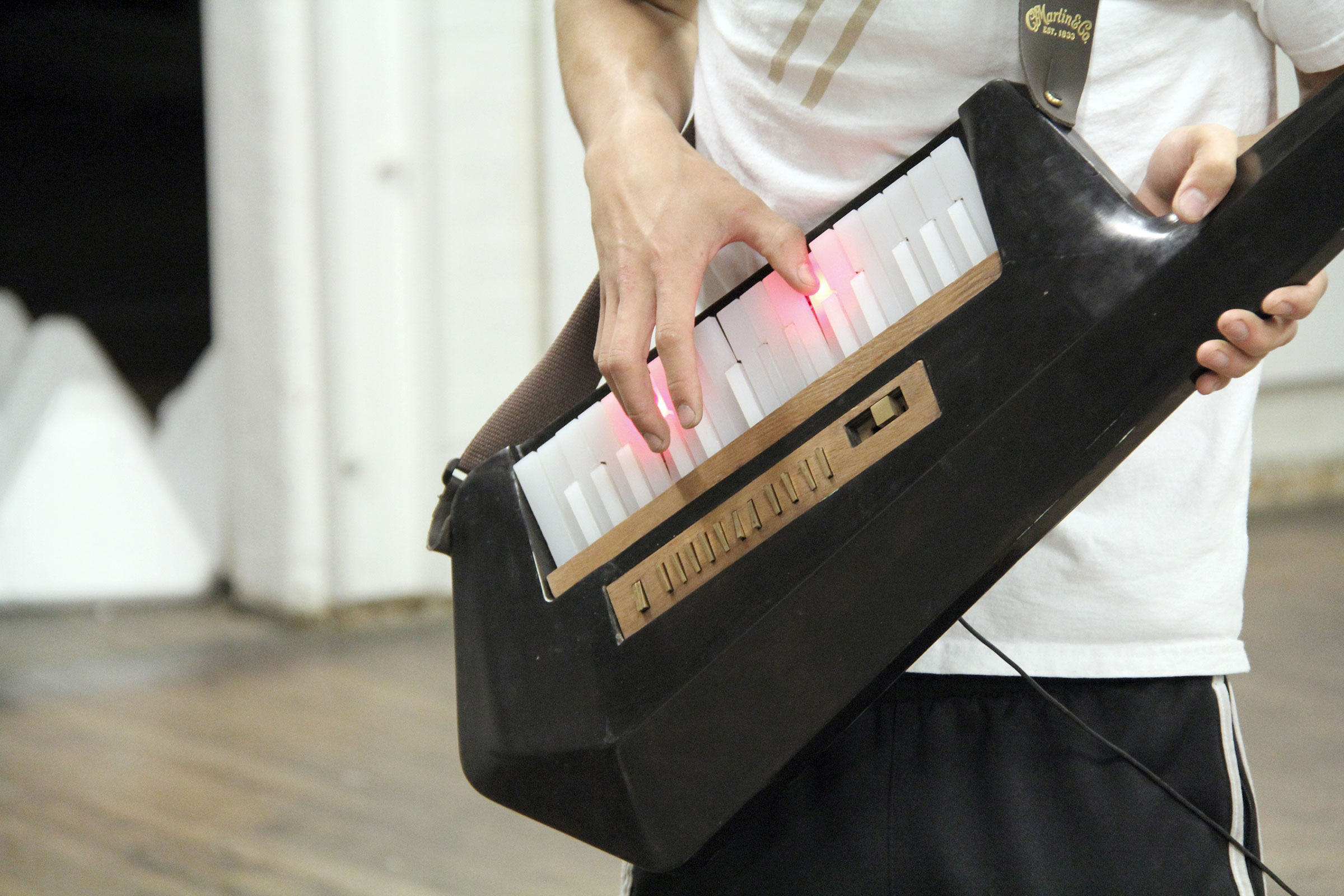 KEYTAR : 12 Steps (with Pictures) - Instructables