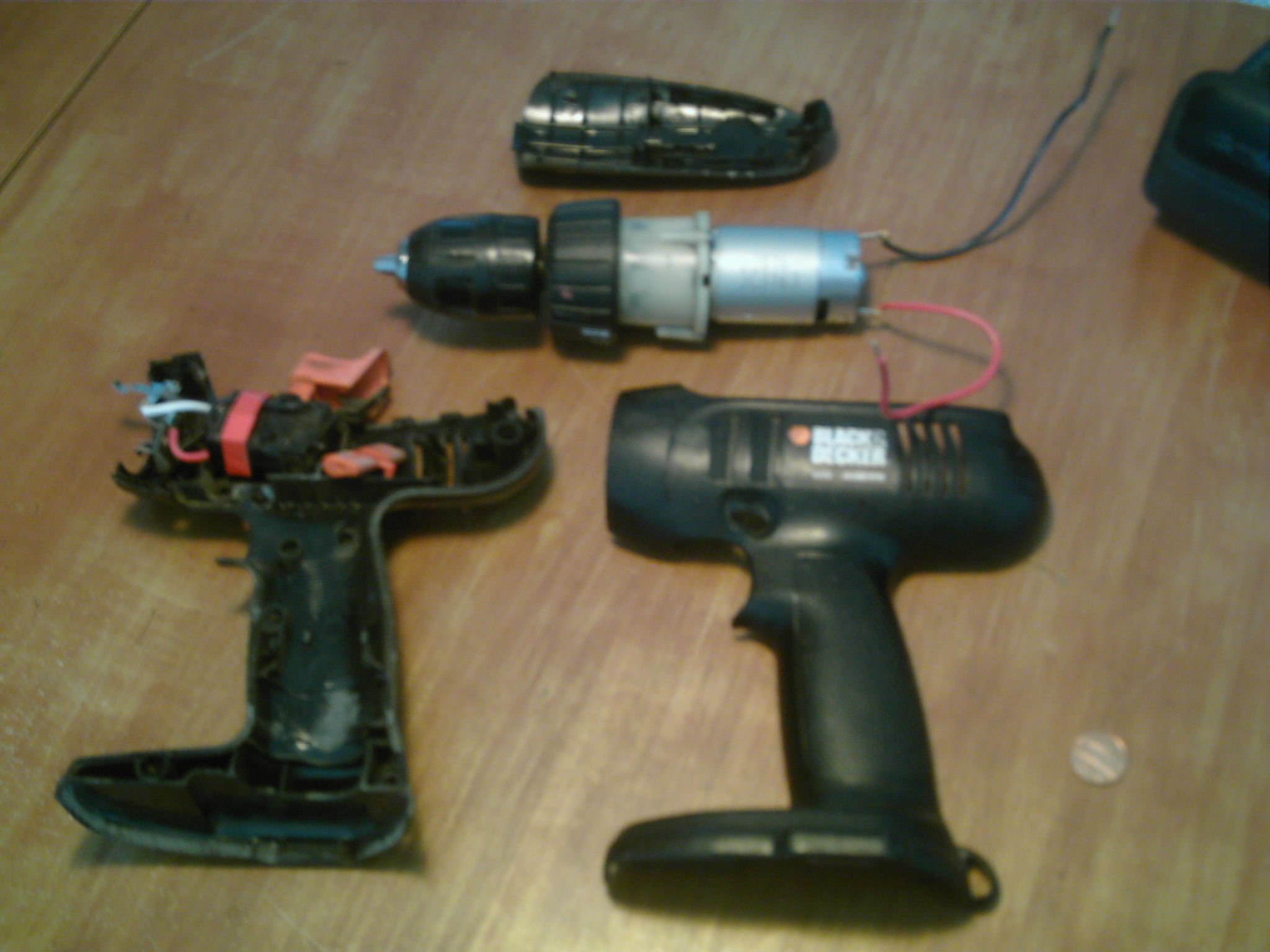 El Cheapo Low Tech Recycled DC Generator : 4 Steps - Instructables