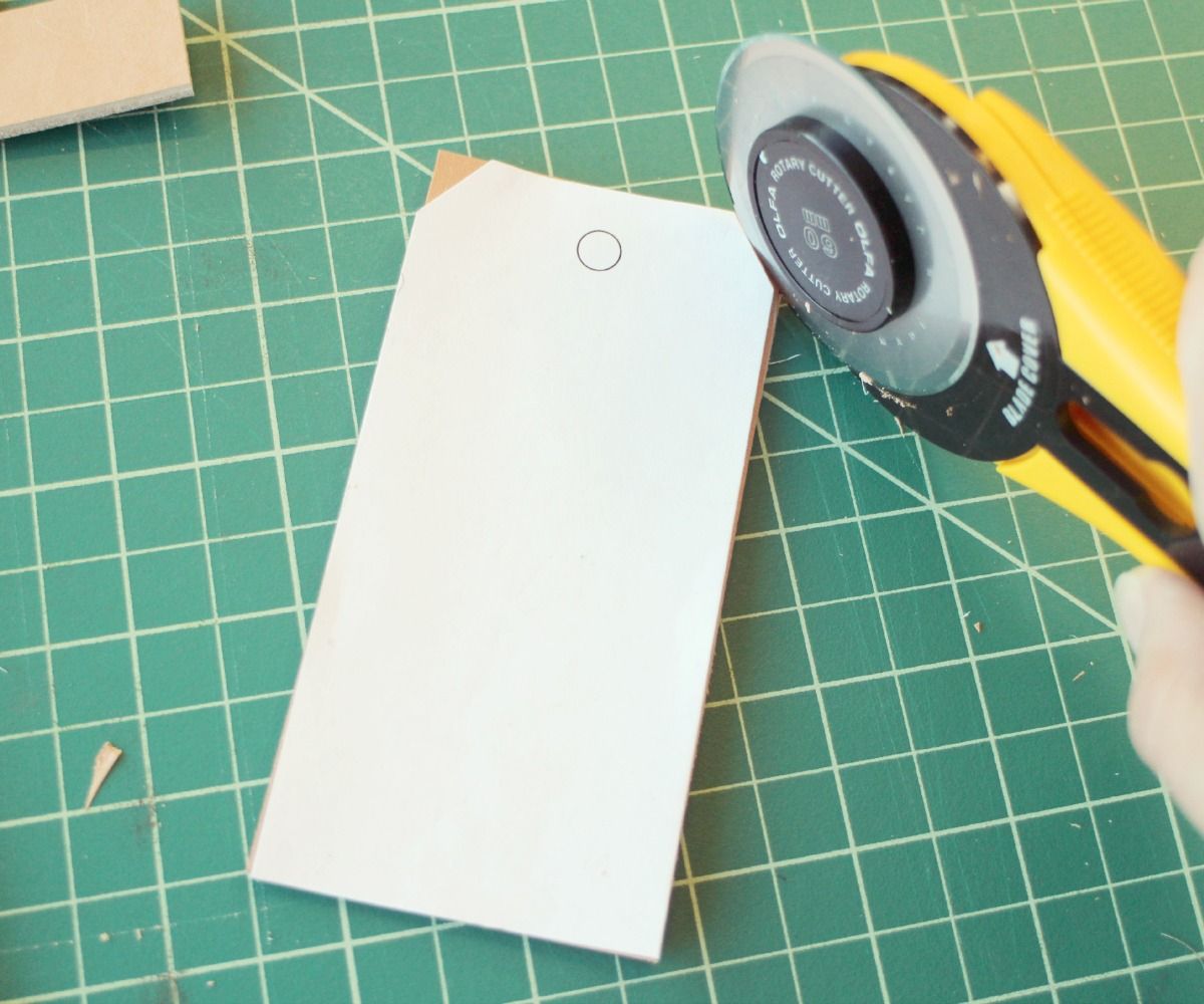 Leather Luggage Tags : 10 Steps (with Pictures) - Instructables