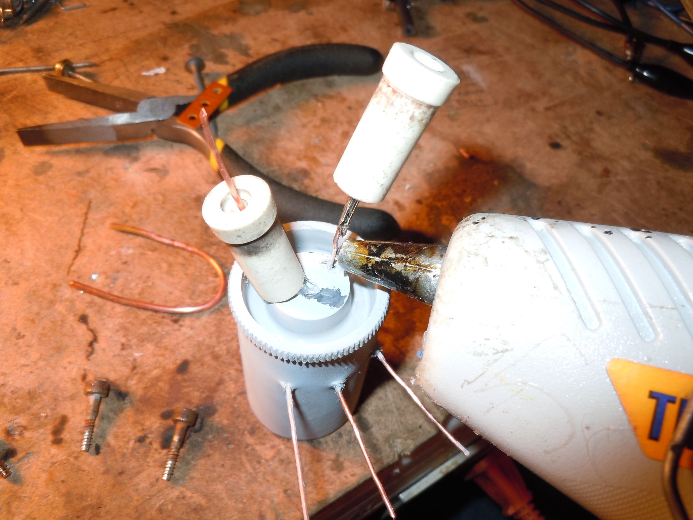 Build a Tiny Pole Pig : 5 Steps - Instructables