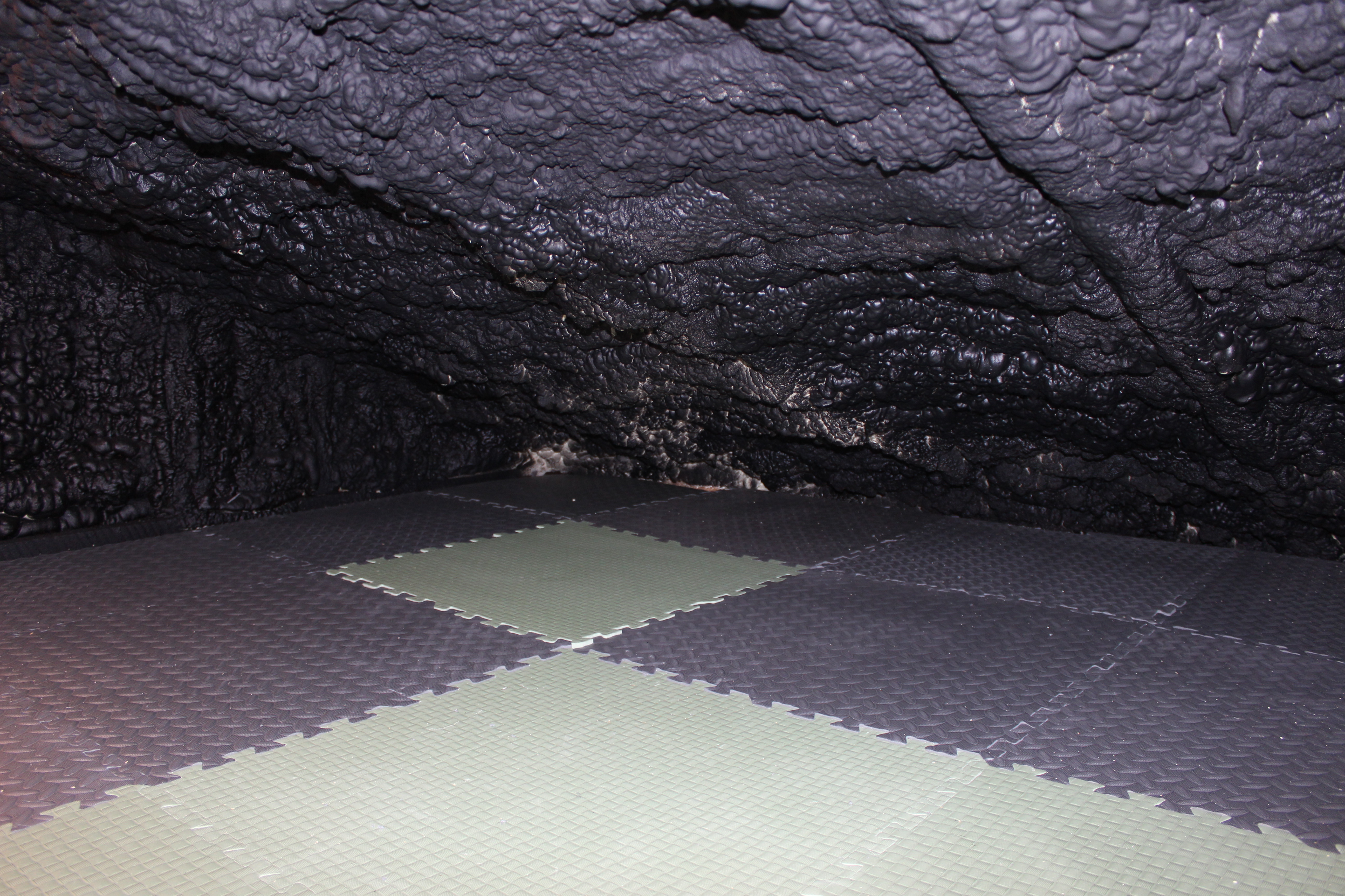 Hidden Cave / Play Room Fort : 11 Steps (with Pictures) - Instructables