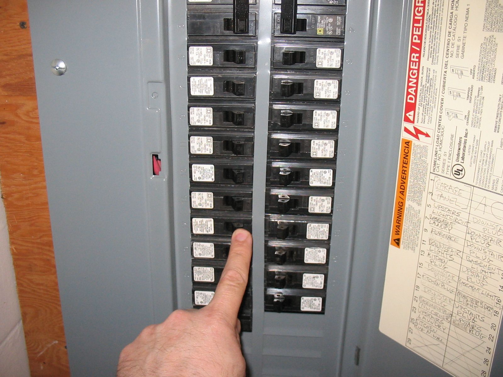 Replacing a GFCI Outlet : 9 Steps - Instructables