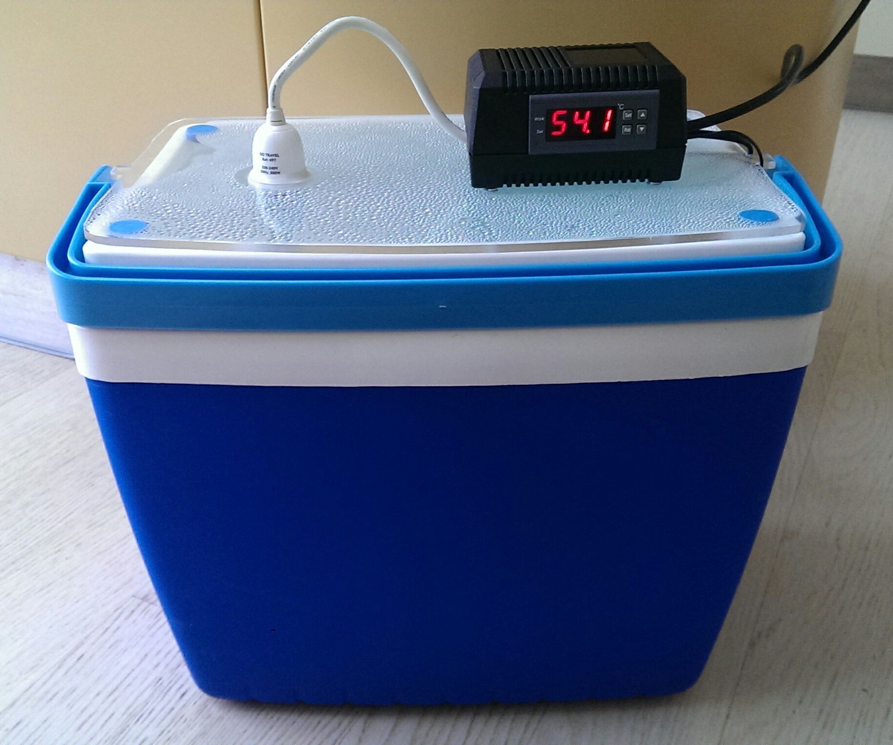 Sous-vide Cooker / Yoghurt Incubator : 5 Steps (with Pictures ...