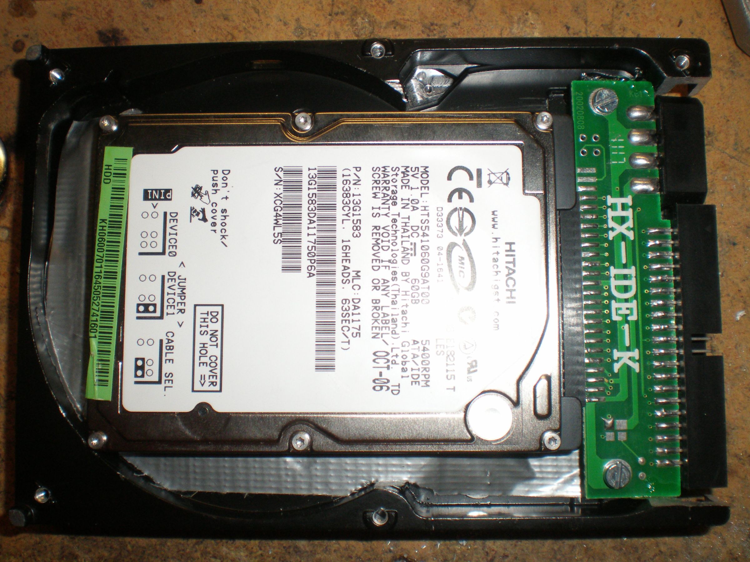 How to Fit an 2,5" PATA HDD in 3,5" HDD Case : 5 Steps - Instructables