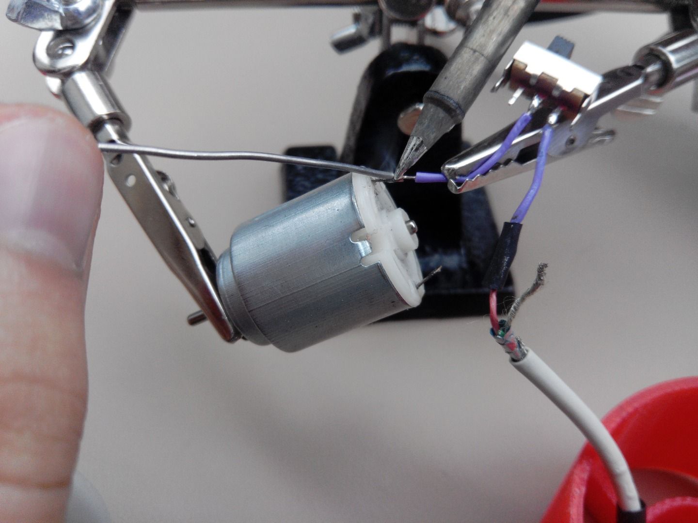 3D Print a Mini USB Vacuum Cleaner : 12 Steps (with Pictures ...