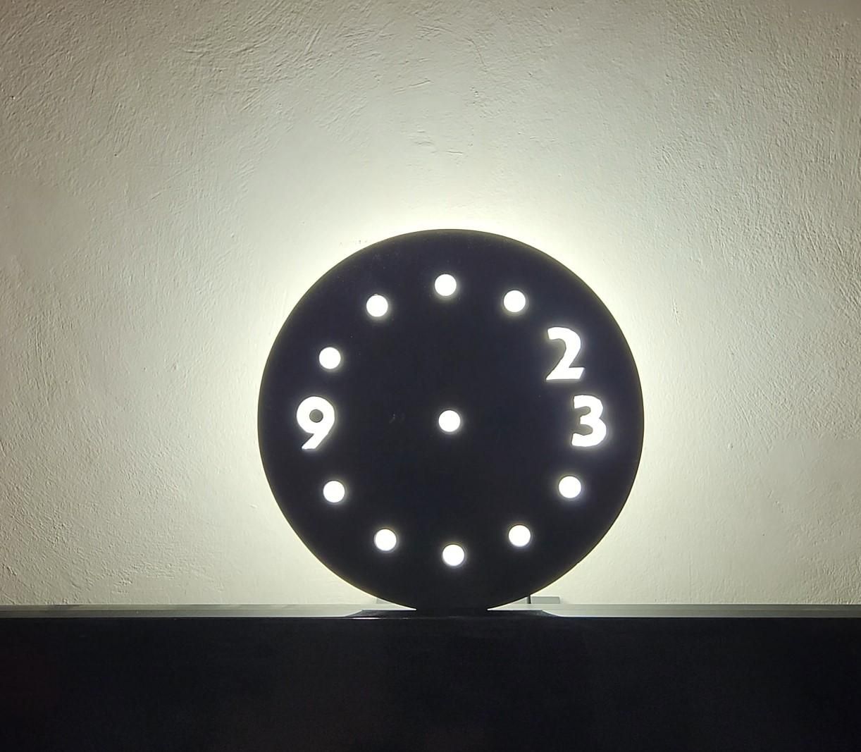 "Time Stood Still" Clock... : 24 Steps - Instructables