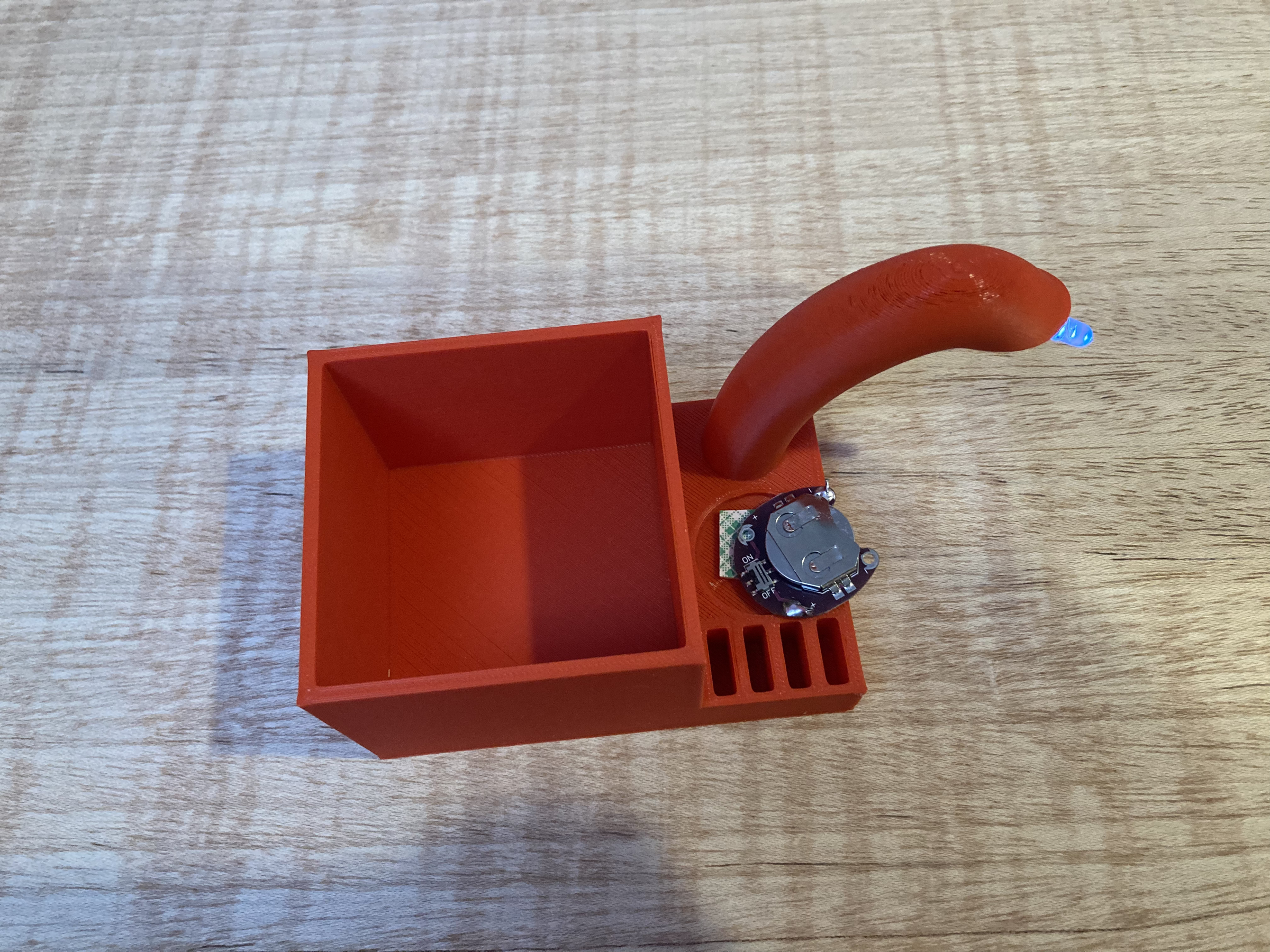 Desk Organizer With Mini Light : 6 Steps - Instructables